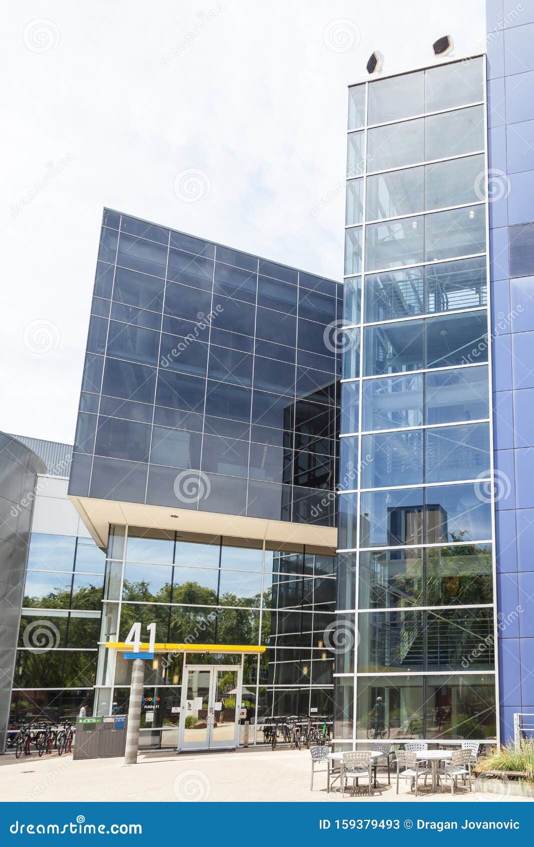 Google Headquarters in Mountain View Editorial Stock Photo - Image of ...