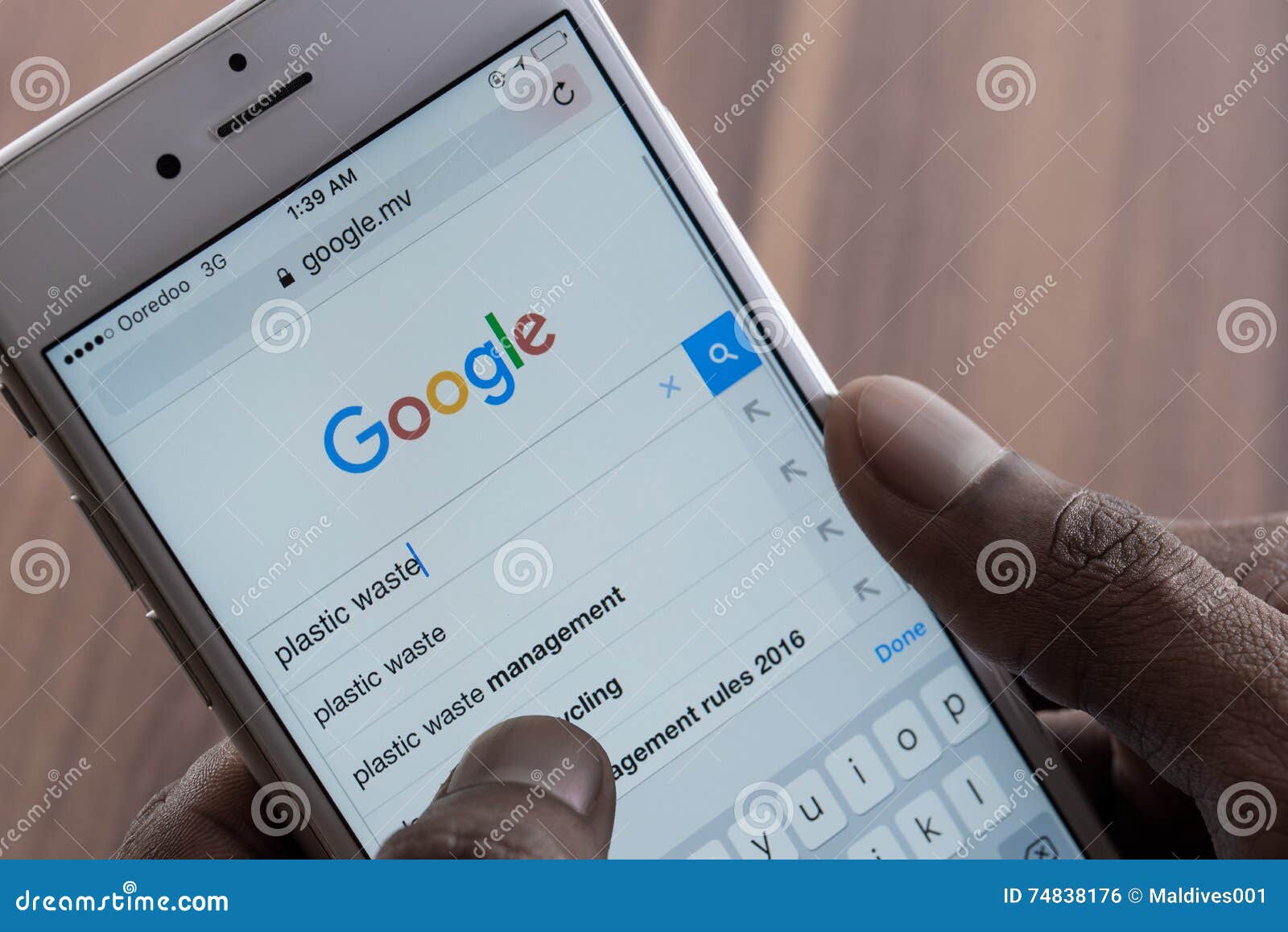 Google editorial photo. Image of iphone, online, network - 74838176