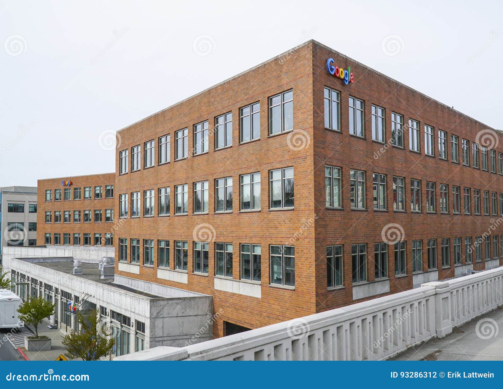 Google Maps Headquarter in Seattle - SEATTLE / WASHINGTON - APRIL 11 ...