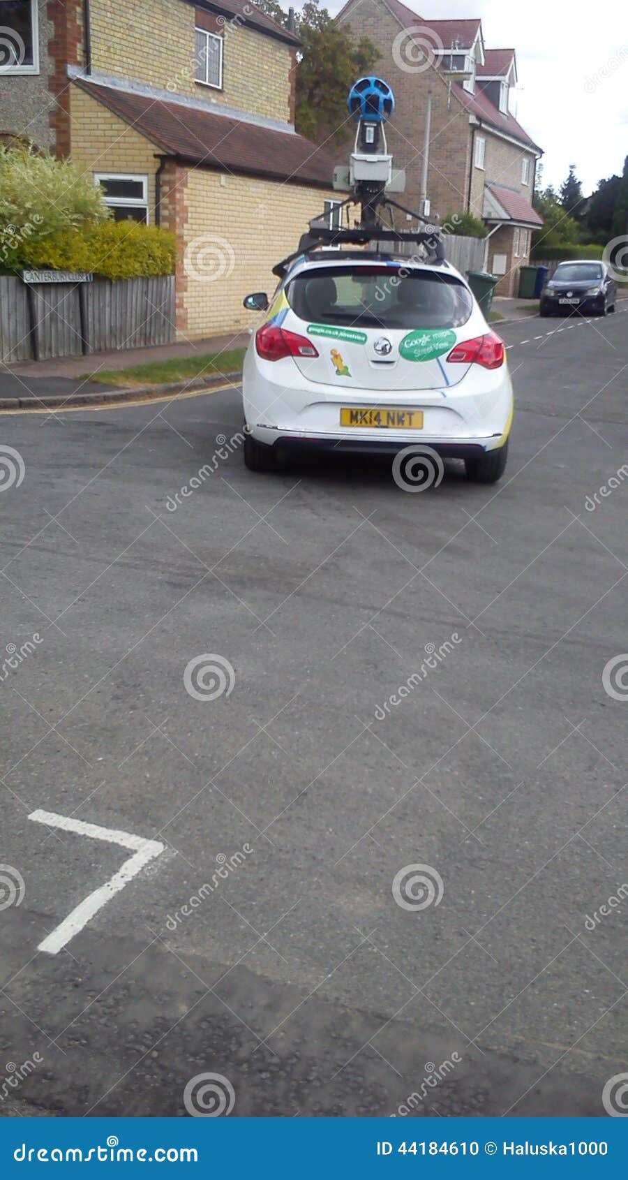 Google road view map car editorial image. Image of street - 44184610