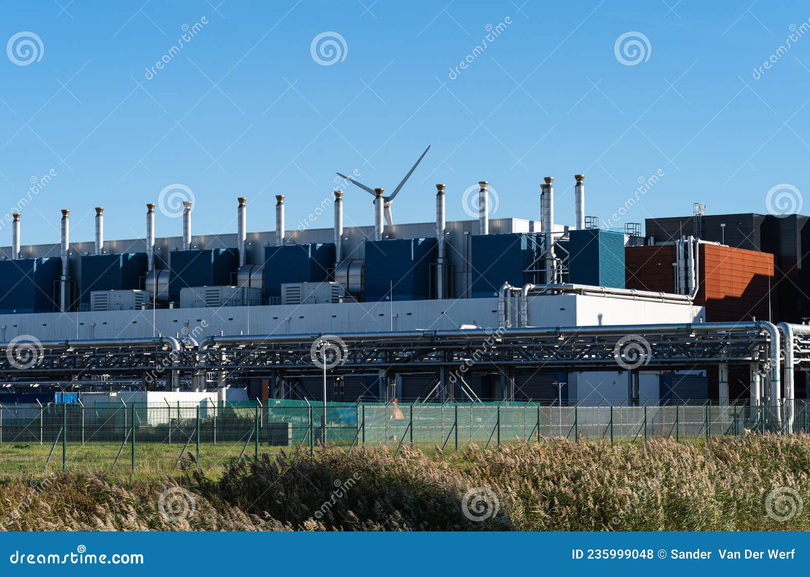 Google server building stock photo. Image of comples - 235999048