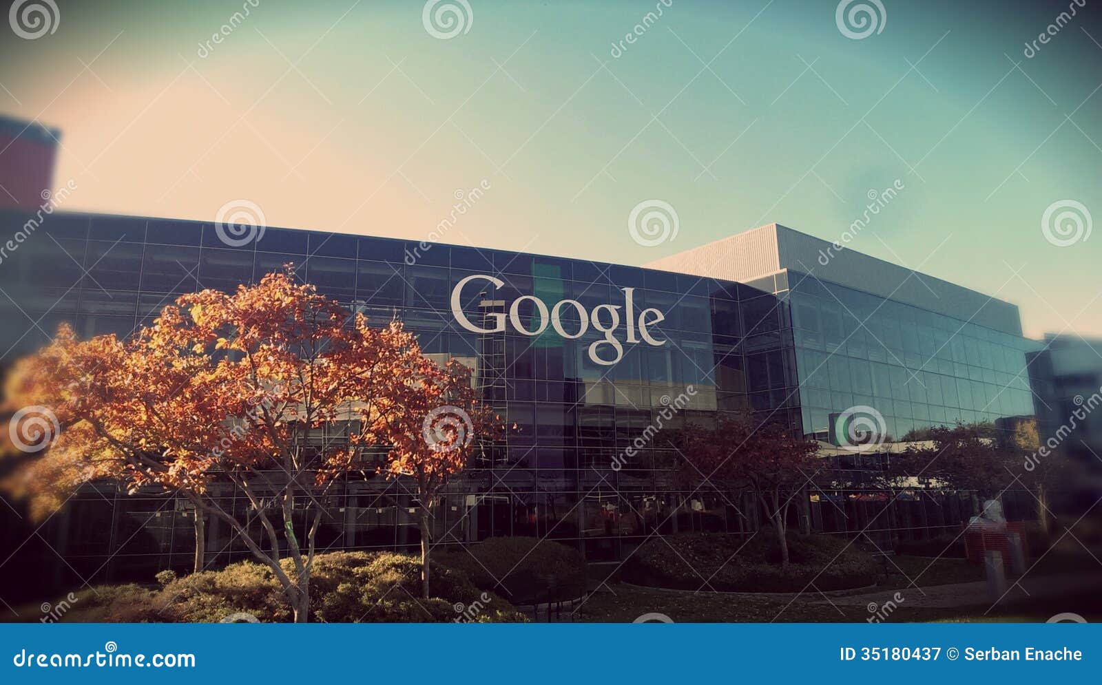 Googleplex editorial photography. Image of america, glass - 35180437