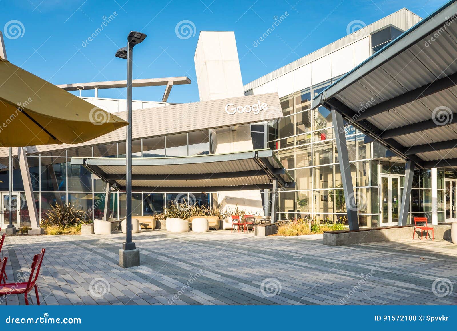 Googleplex - Google Headquarters Editorial Stock Photo - Image of ...