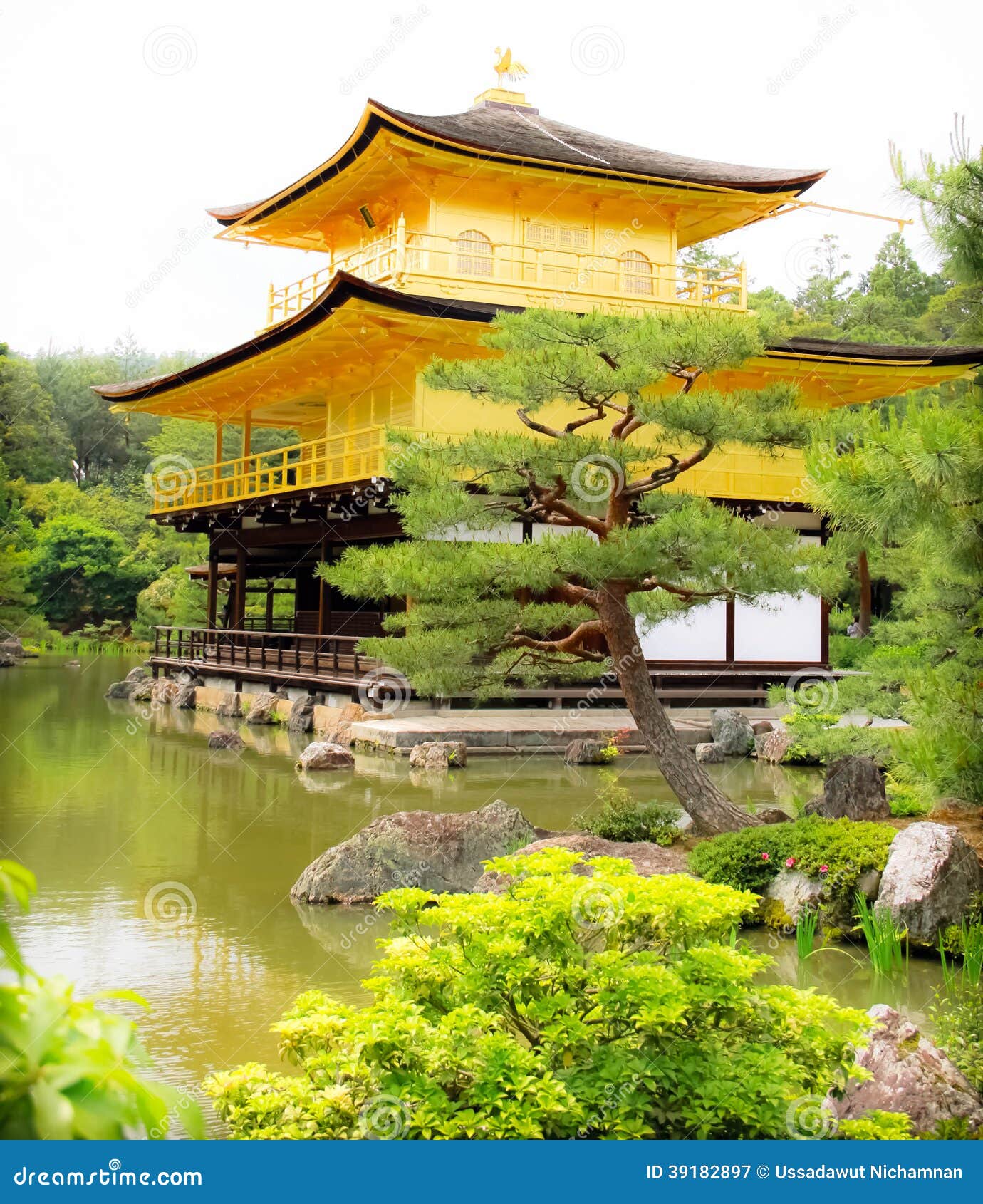 Goolden tample stock image. Image of scenic, peace, religious - 39182897