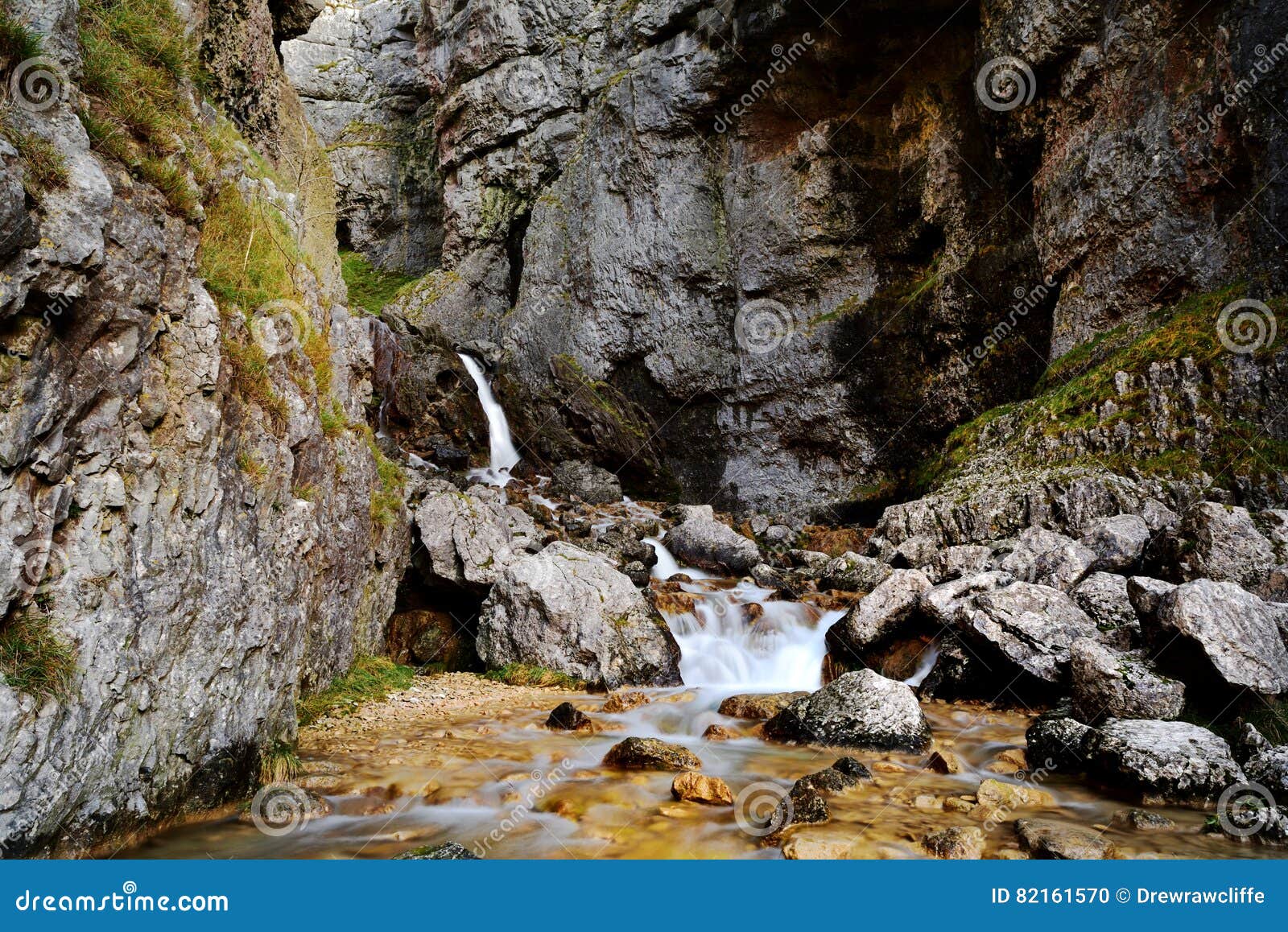 Gordale Scar Waterfalls stock photo. Image of gorge, rocks - 82161570