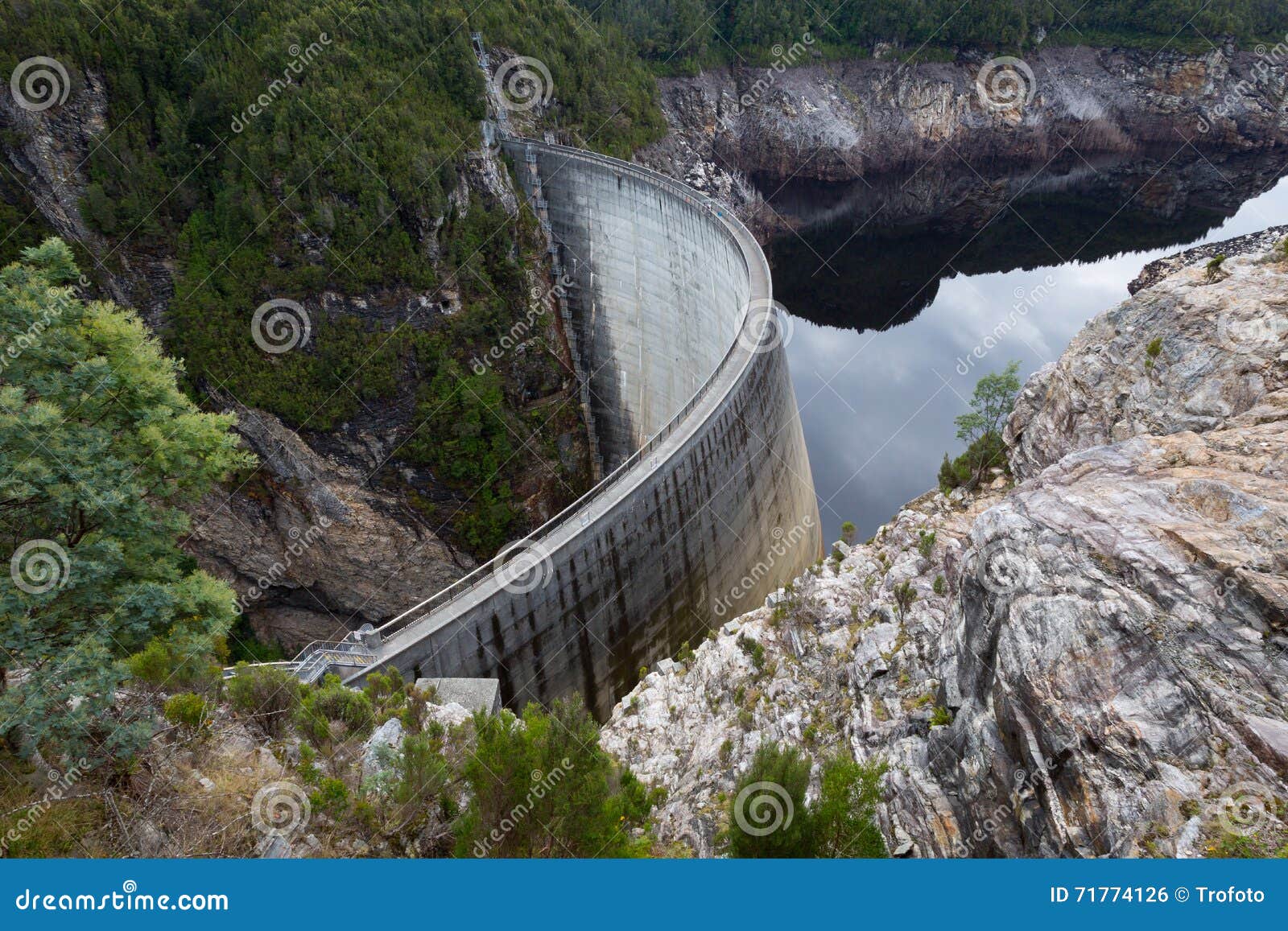 Gordon Dam En Tasmania, Australia Foto de archivo - Imagen de cosecha ...