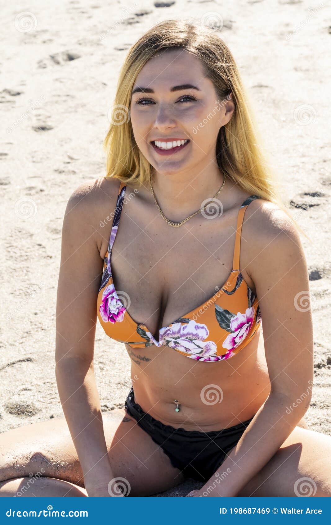 Beautiful Bikini Model Posing In A Beach Environment Stock Image Image Of Health Ocean 198687469 9987