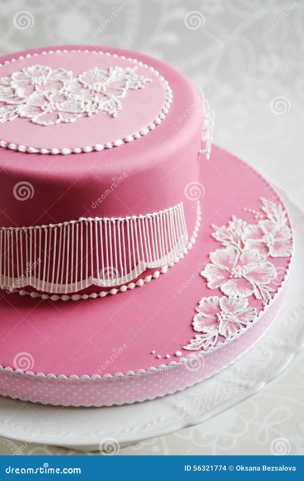 Gorgeous cake stock photo. Image of sugar, baking, ribbon - 56321774