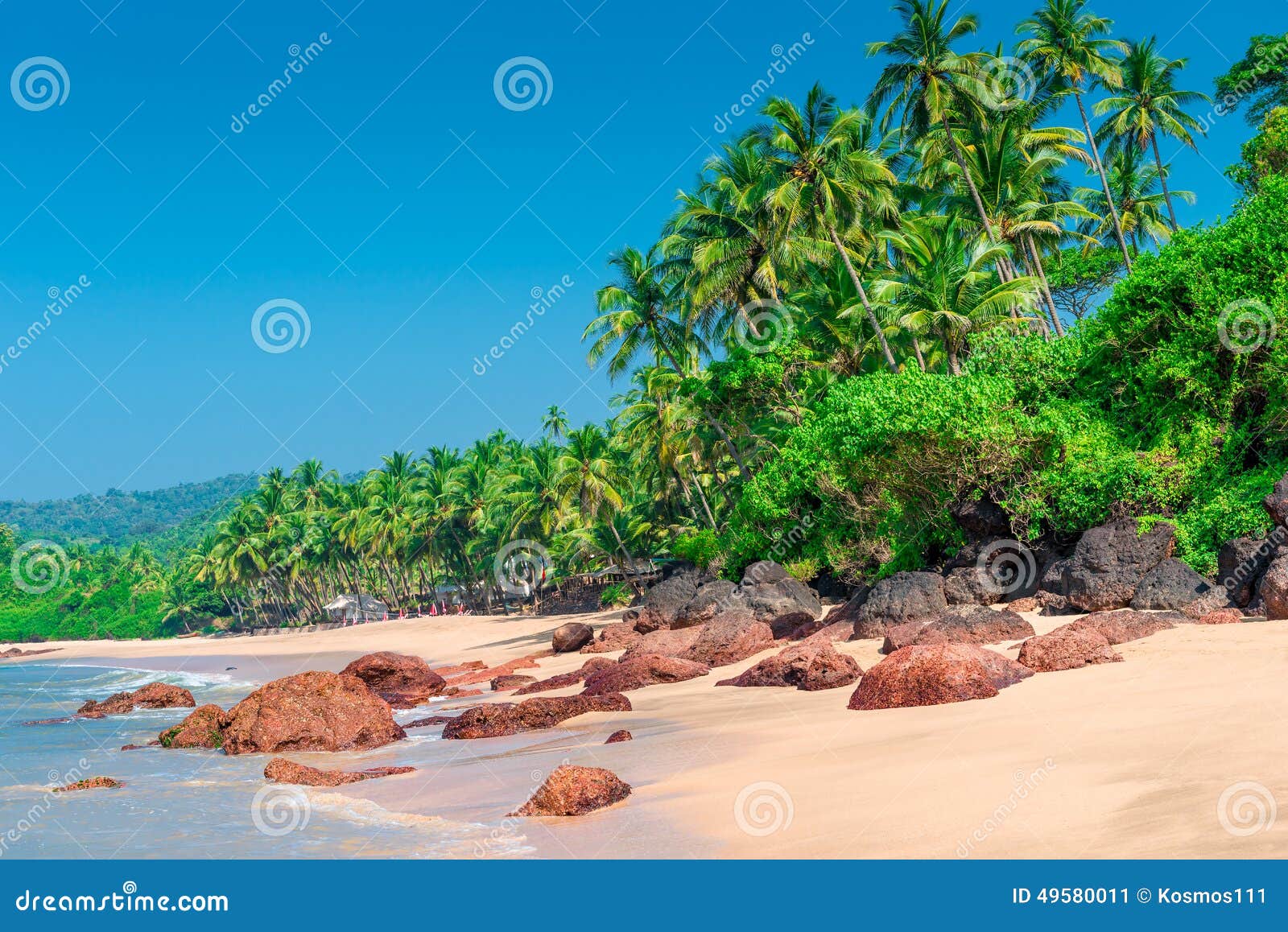 Gorgeous Deserted Tropical Beach Stock Image - Image of seascape, ocean ...