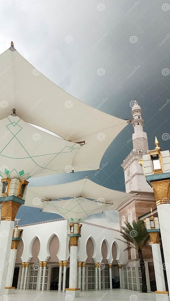 A Gorgeous Scenery of Ar-Rahman Mosque Stock Photo - Image of islam ...