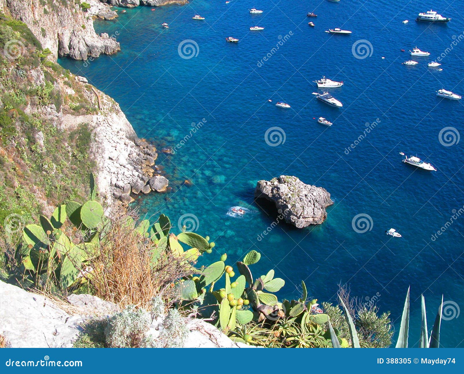 Gota azul Capri imagen de archivo. Imagen de costa, acantilado - 388305