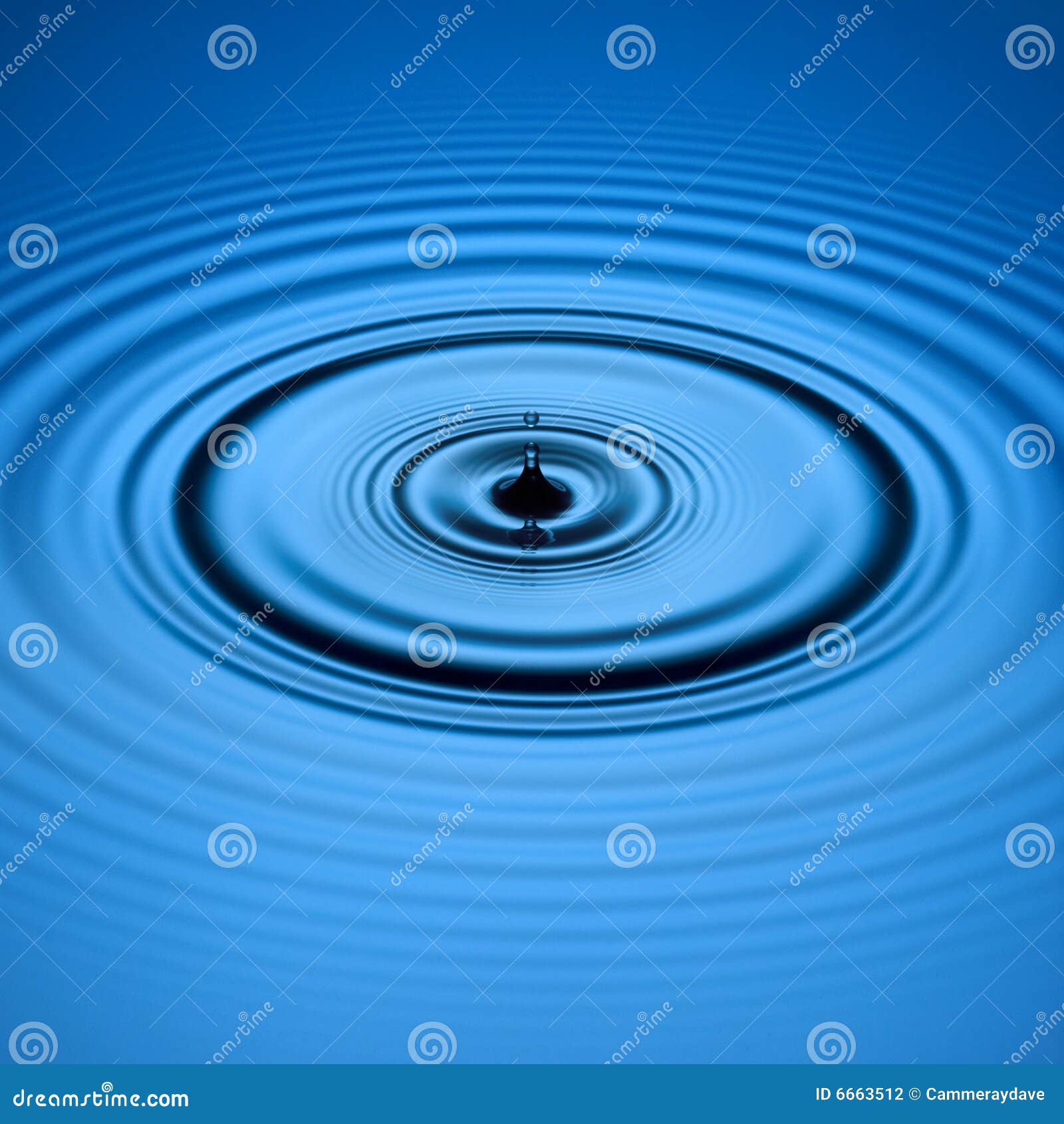 Gota del agua azul foto de archivo. Imagen de azul, efecto - 6663512