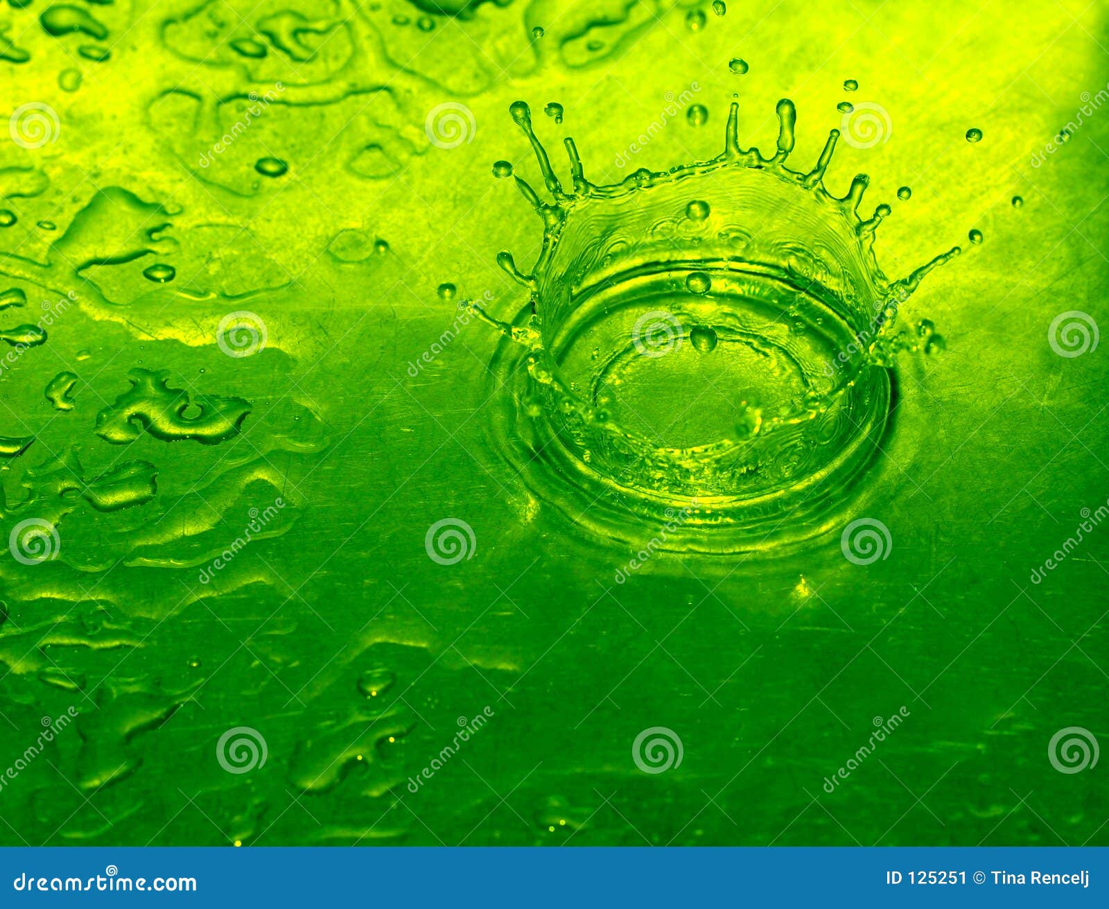 Gota del agua de cal imagen de archivo. Imagen de chapoteo - 125251