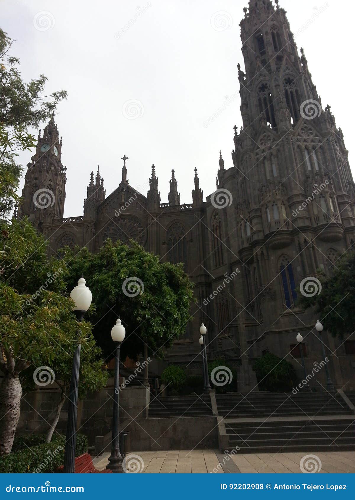 Gothic Cathedral stock photo. Image of conociendo, beautyfull - 92202908