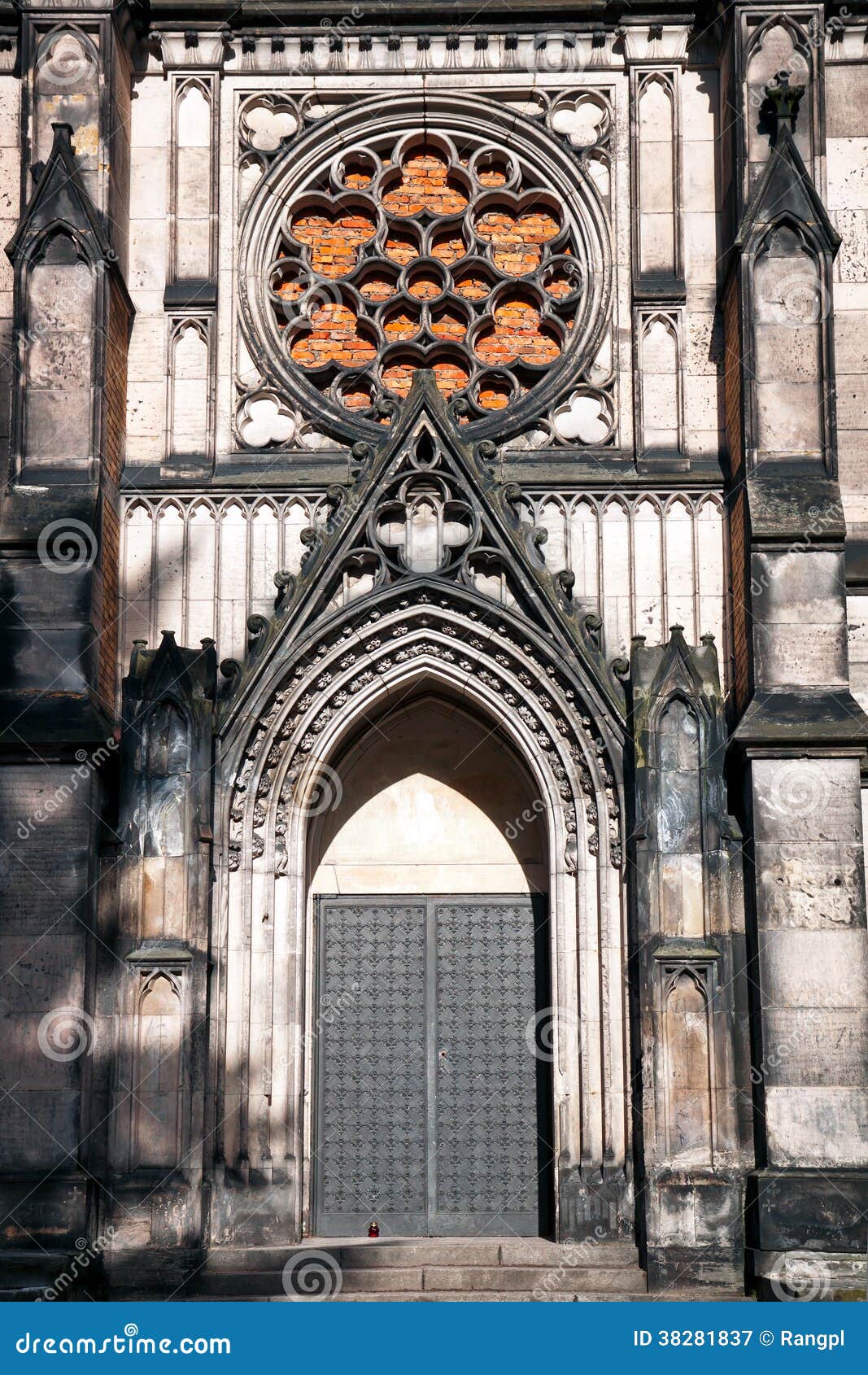 Gothic entrance stock image. Image of architecture, karl - 38281837