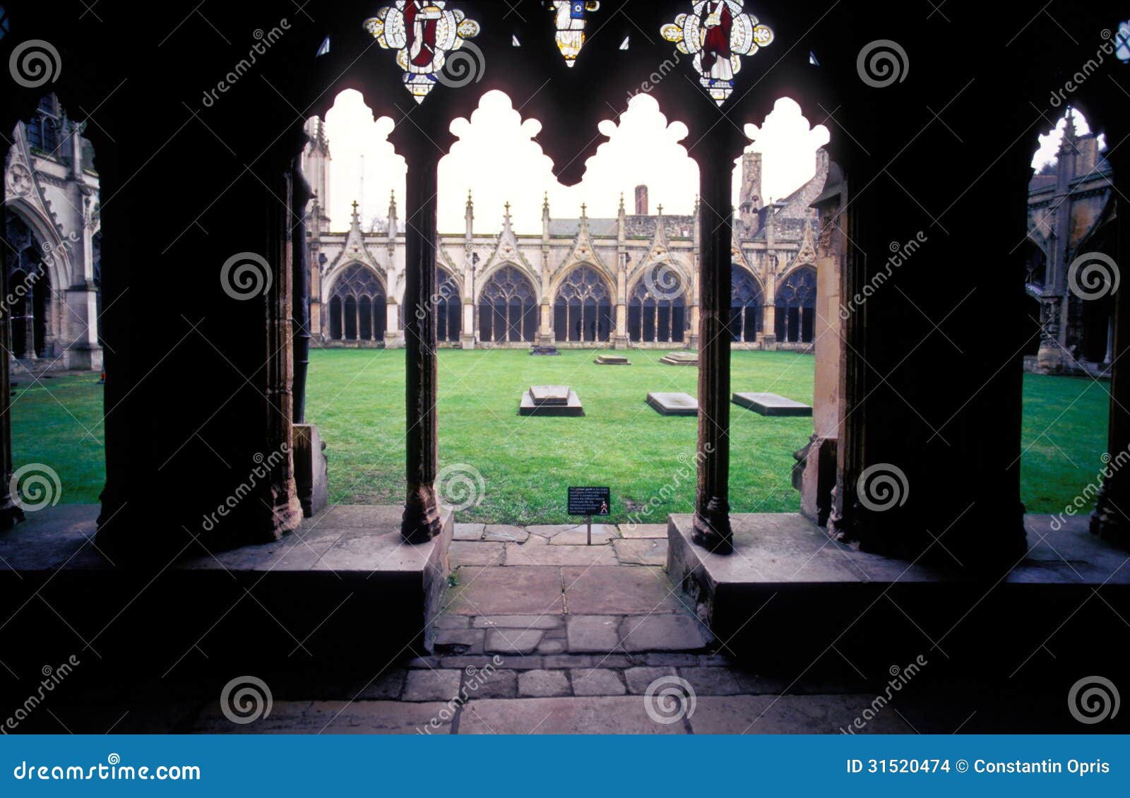 Gotisk arkitektur arkivfoto. Bild av dyrkan, tumult, detalj - 31520474