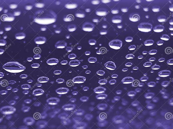 Gotitas púrpuras imagen de archivo. Imagen de cierre, agua - 127127