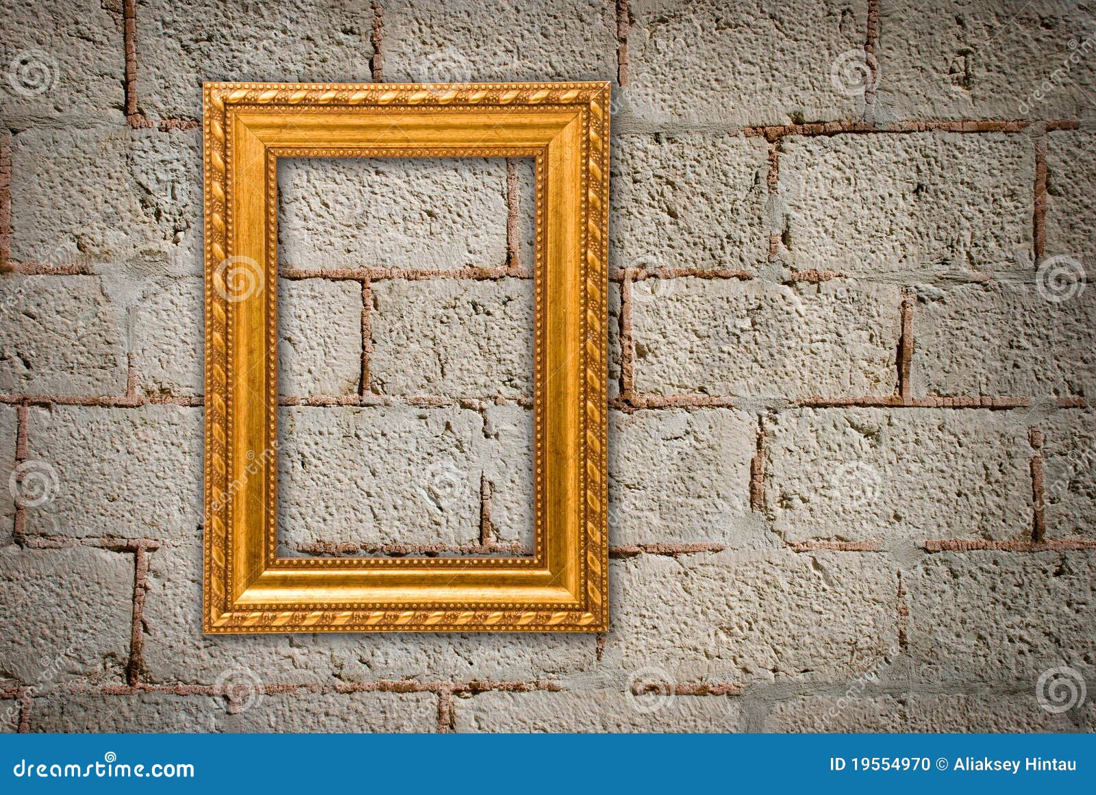 Gouden Frame Op Een Oude Muur Stock Foto - Image of ontwerp, donker ...