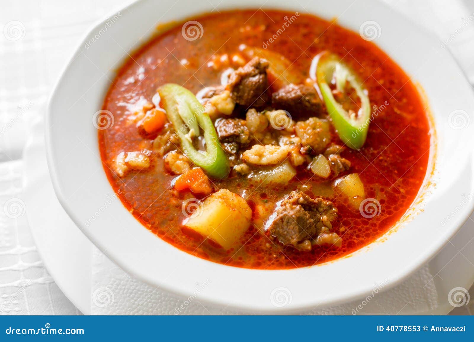 Goulache Hongroise Traditionnelle Image stock - Image du mangez ...