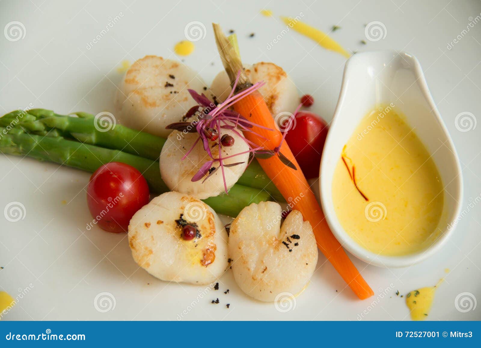 Gourmet Seared Scallops with Garnishes. Stock Image - Image of diet ...