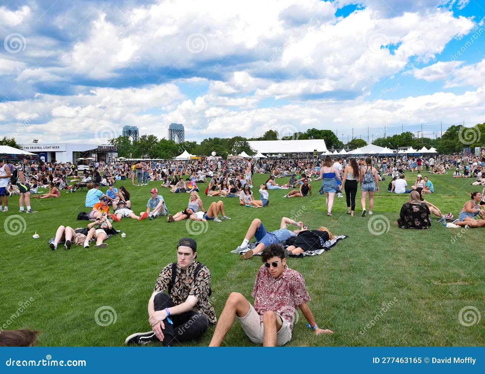 Crowd Fashion and Festival Life at Governors Ball Editorial Image ...