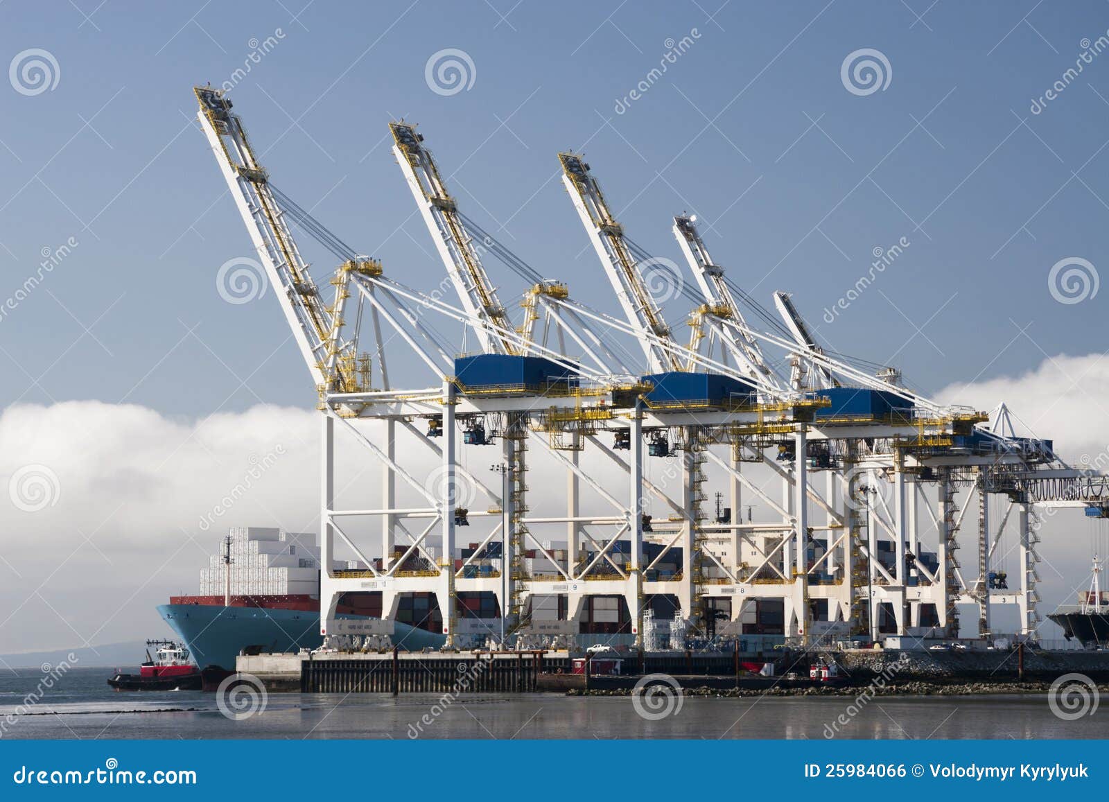 Grúas portuarias foto de archivo. Imagen de puerto, muelle - 25984066