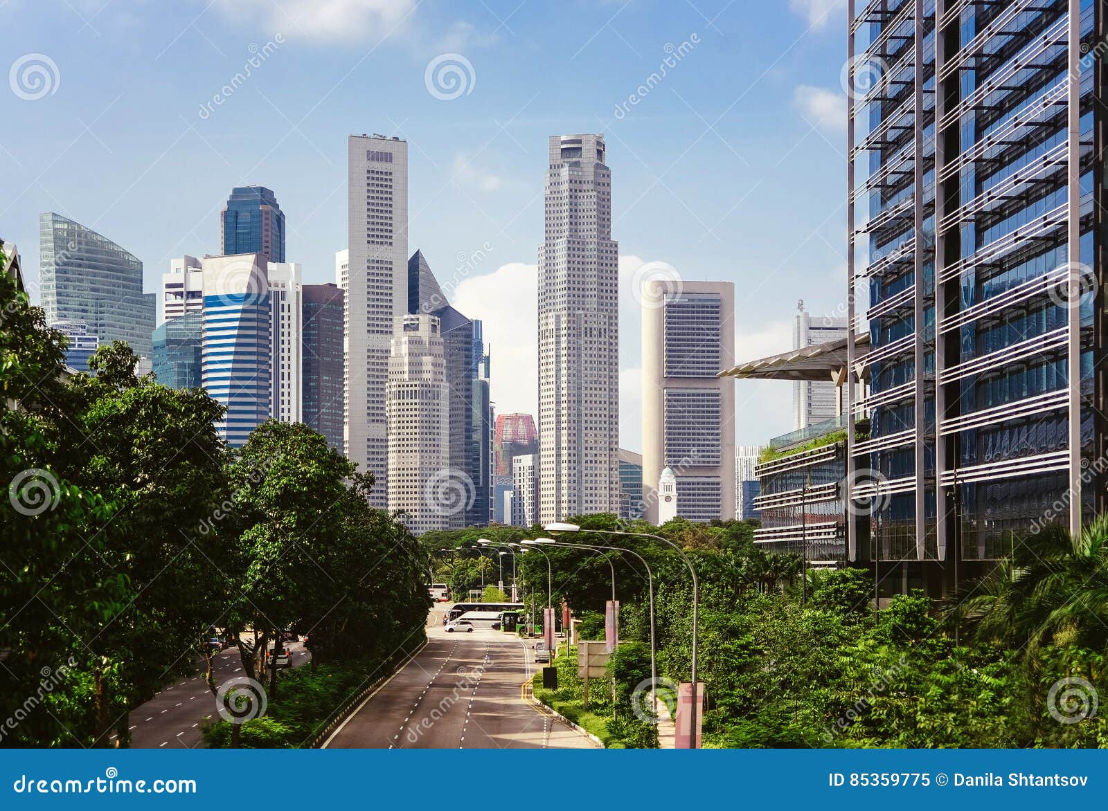 Grüne Stadt der Zukunft stockbild. Bild von asien, luft - 85359775