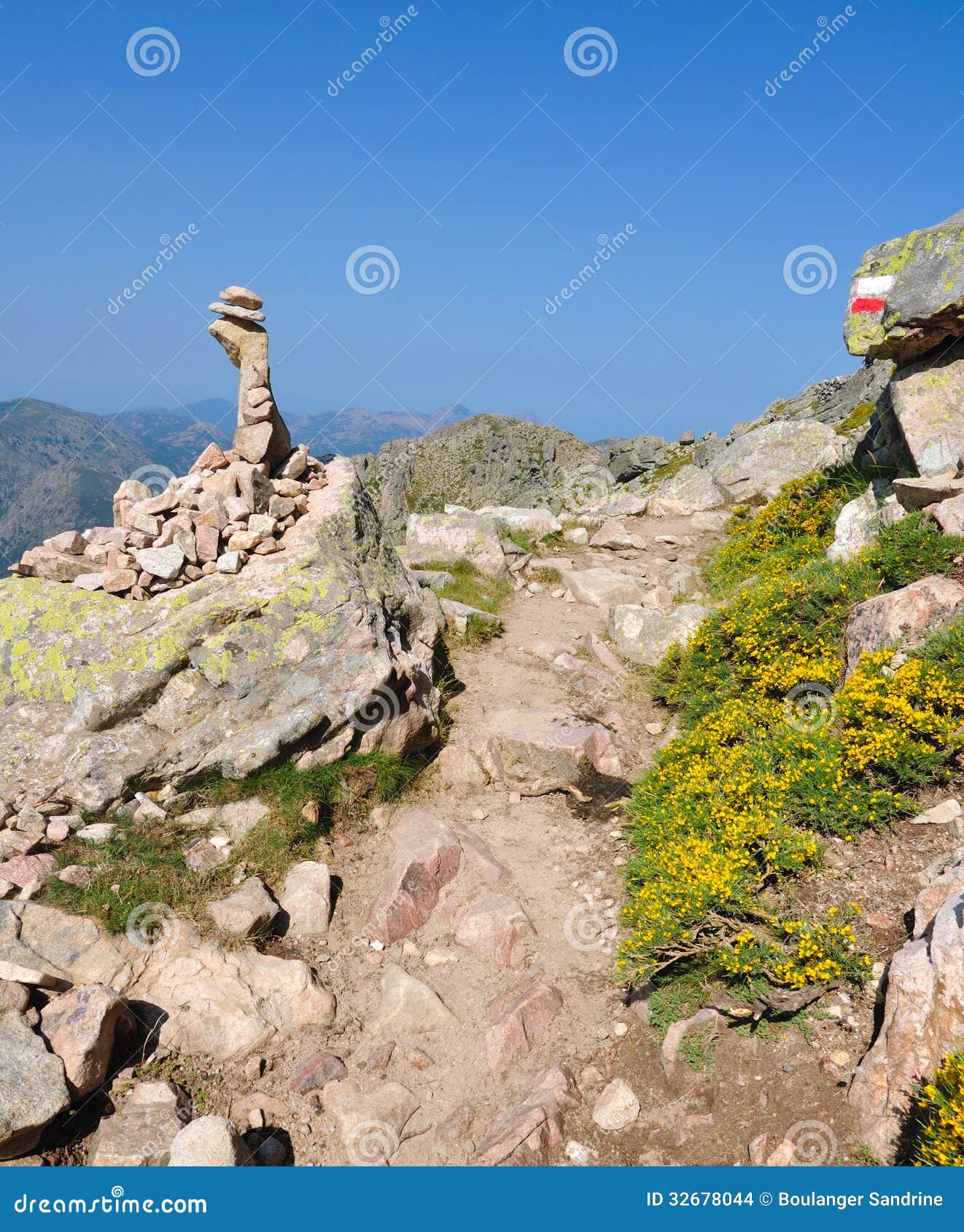 Gr20 trail in Corsica stock photo. Image of trail, wild - 32678044