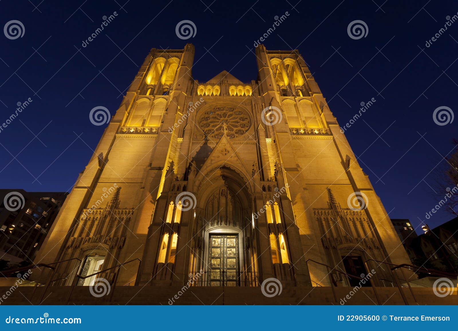 Grace Cathedral, San Francisco Stock Photo - Image of historic ...