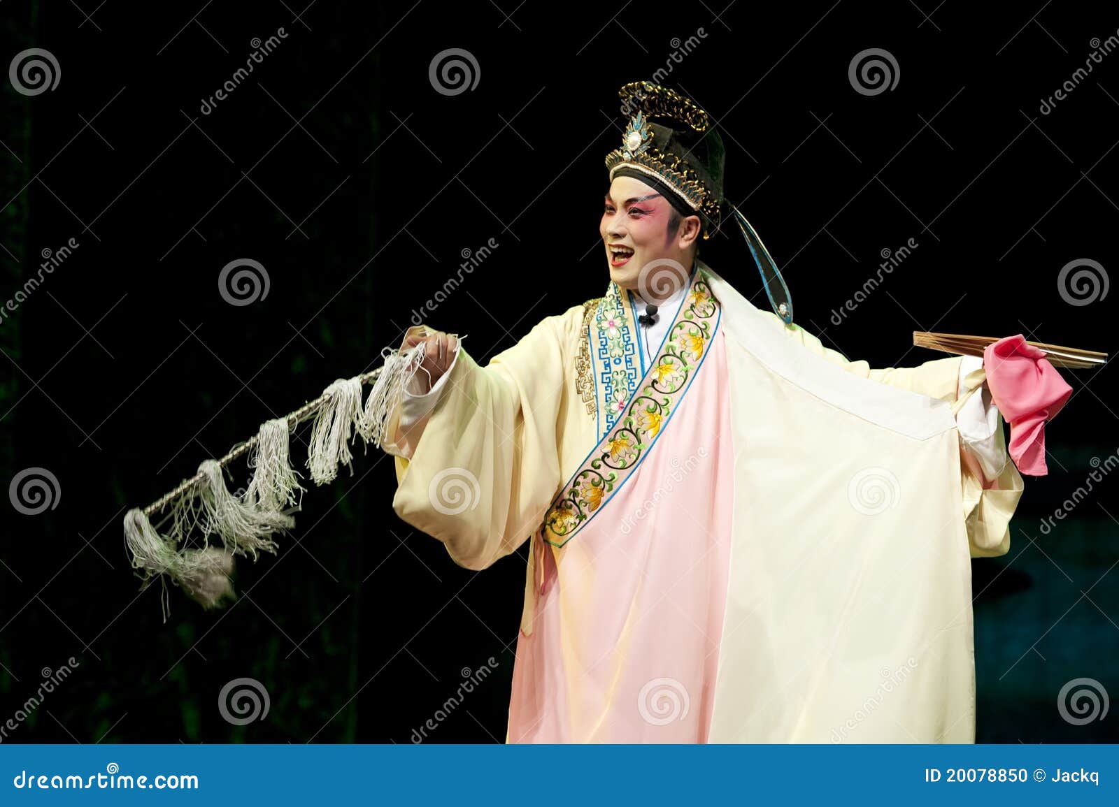 Graceful Chinese Opera Actor Stock Photo - Image of dance, sichuan ...