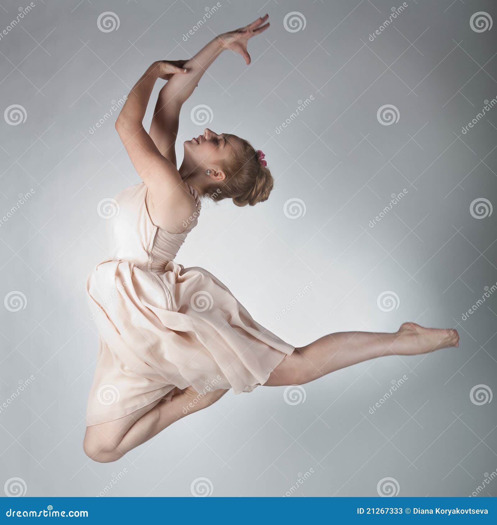 Graceful girl stock image. Image of movemant, fresh, dreamy - 21267333