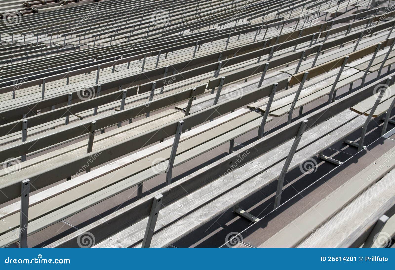 Gradas de madera imagen de archivo. Imagen de muebles - 26814201