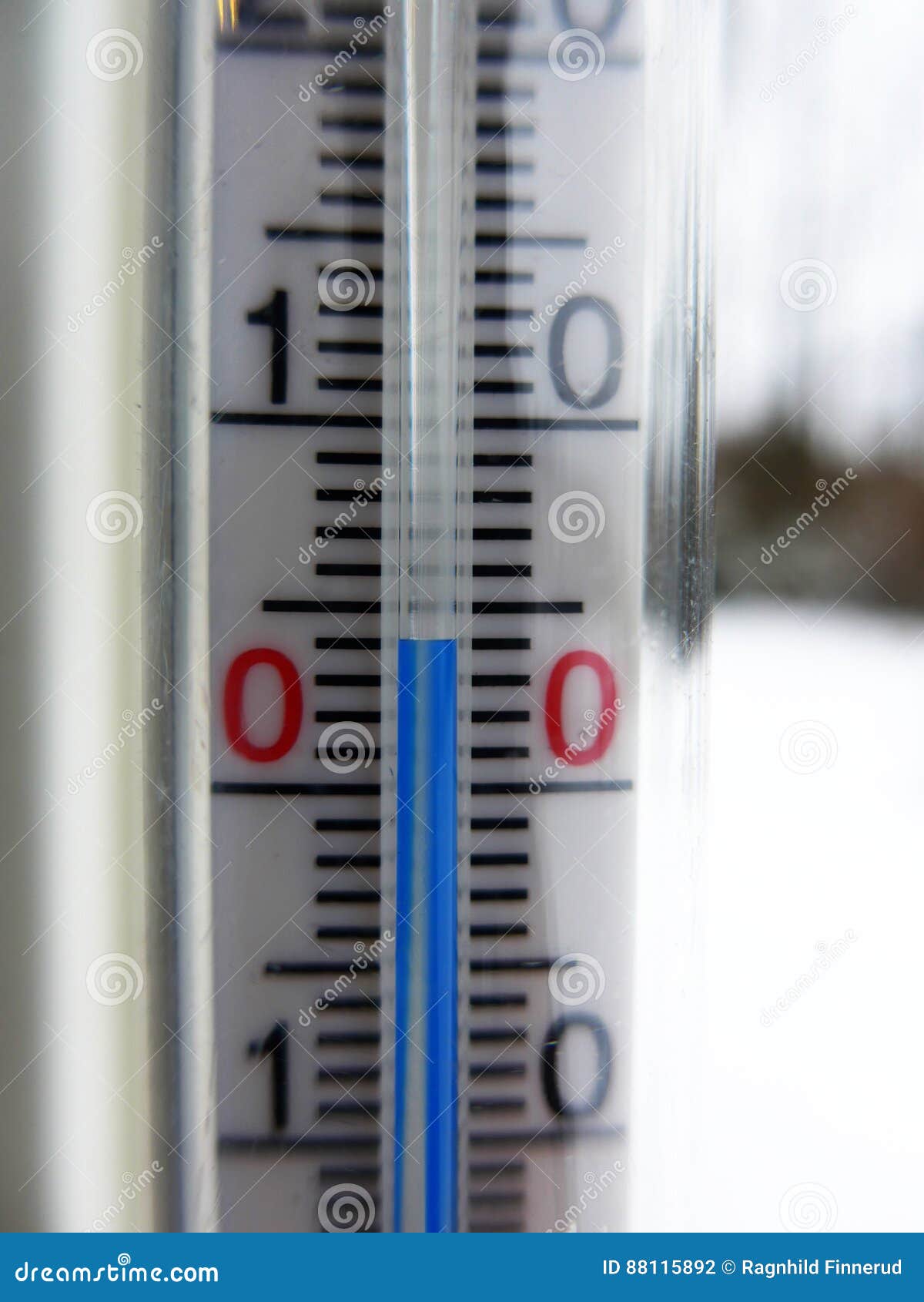 4 grader celsiust arkivfoto. Bild av grader, fyra, kallt - 88115892