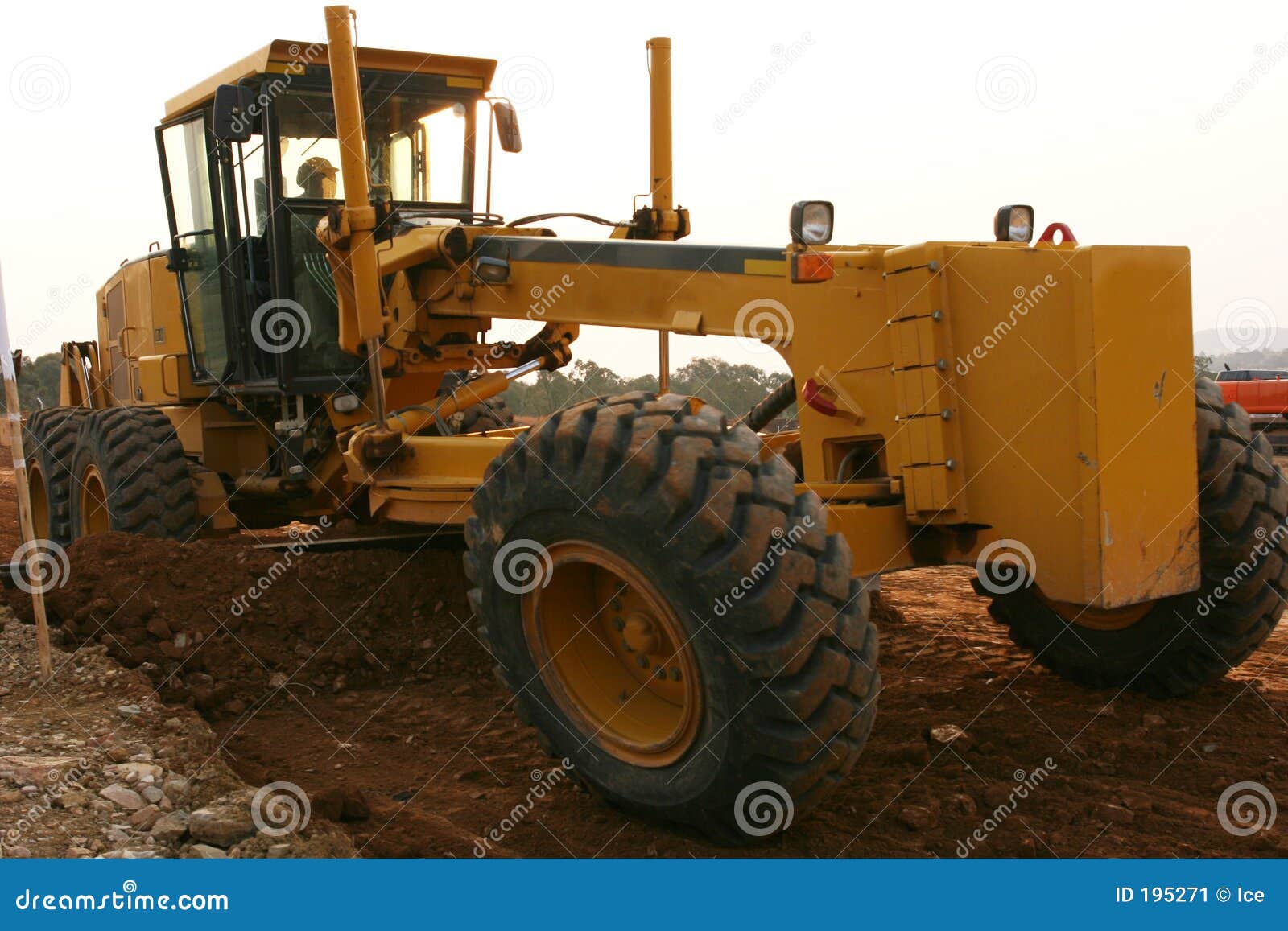 Grader scraping stock image. Image of construction, scrape - 195271