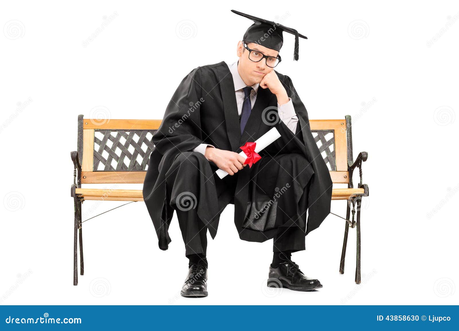 Graduado De Faculdade Irritado Que Guarda Um Diploma Foto de Stock ...