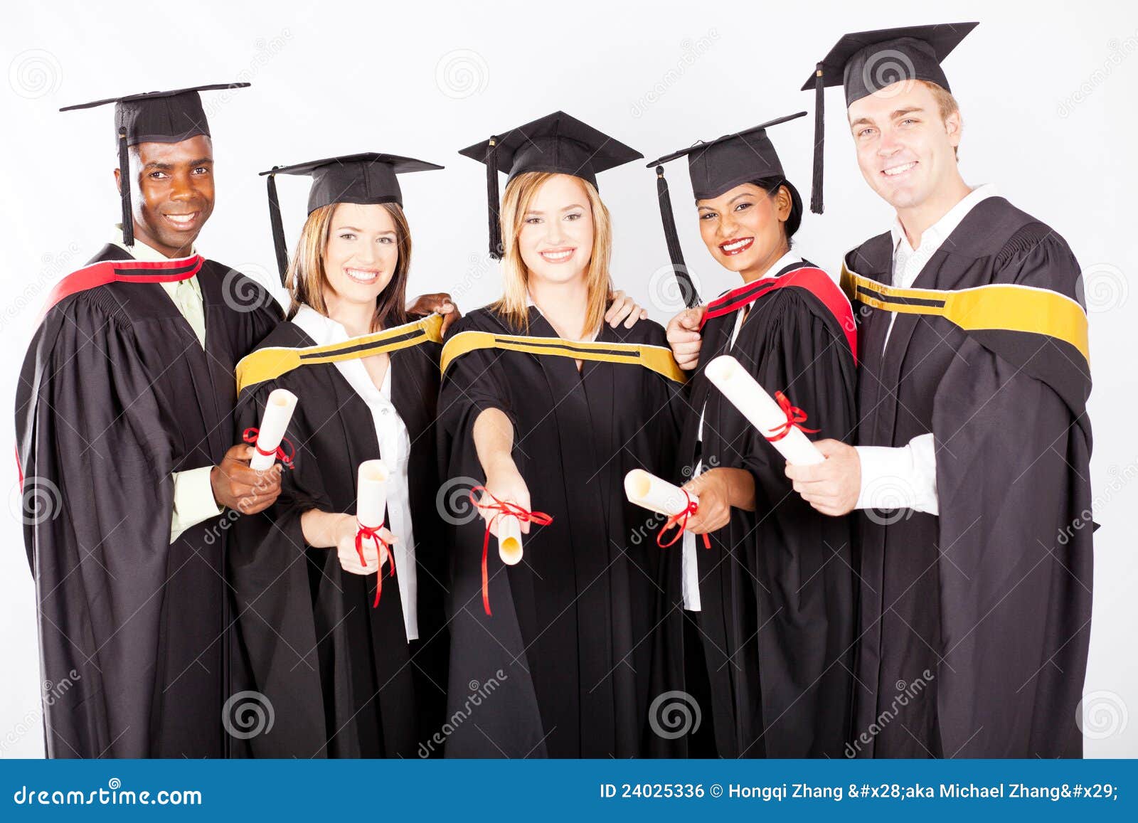 Graduados De La Universidad Foto de archivo - Imagen de tenencia, logro ...