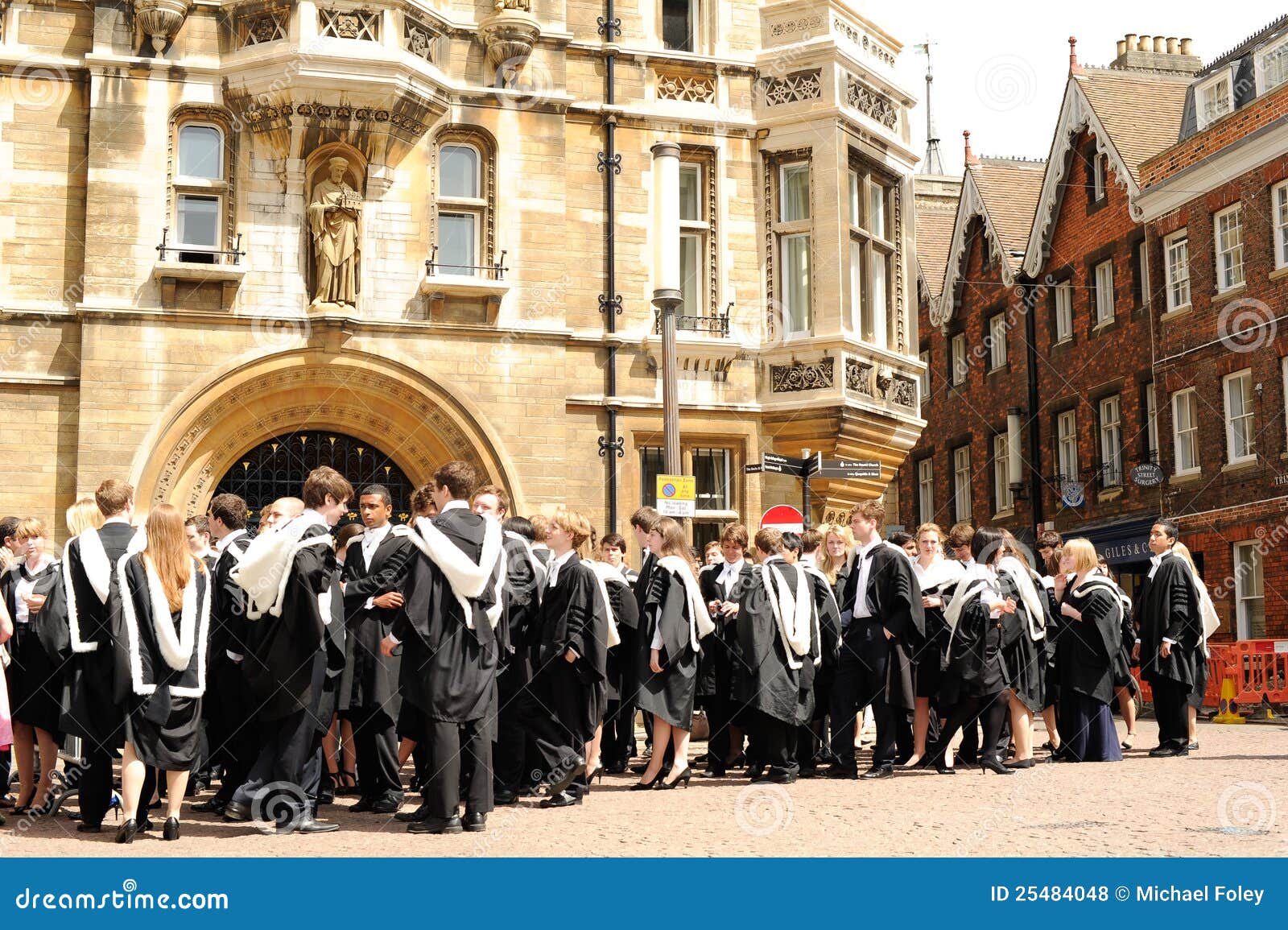 Graduands editorial stock photo. Image of june, degree - 25484048