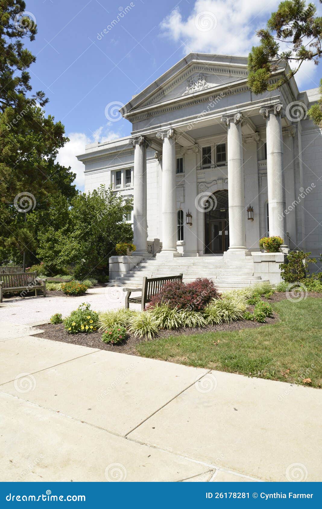 Graduate Center, Kutztown University Stock Image - Image of ionic ...