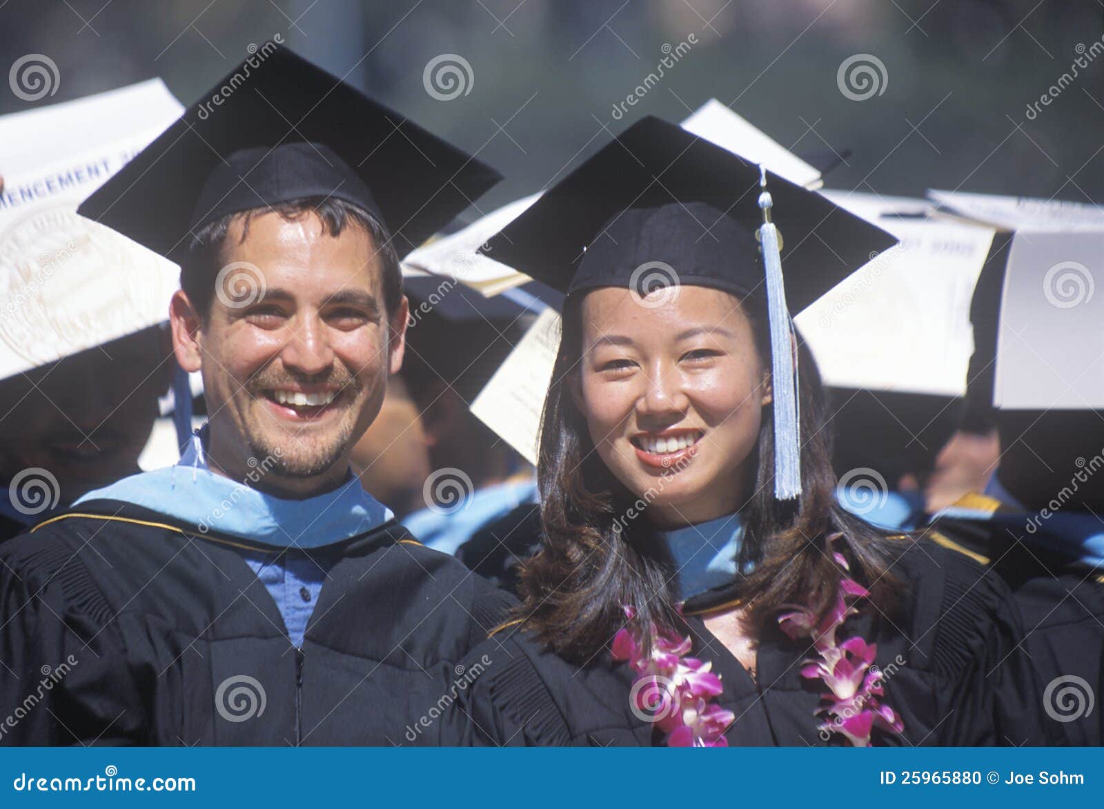 Graduates of UCLA S Class of 2002 Editorial Image - Image of angeles ...