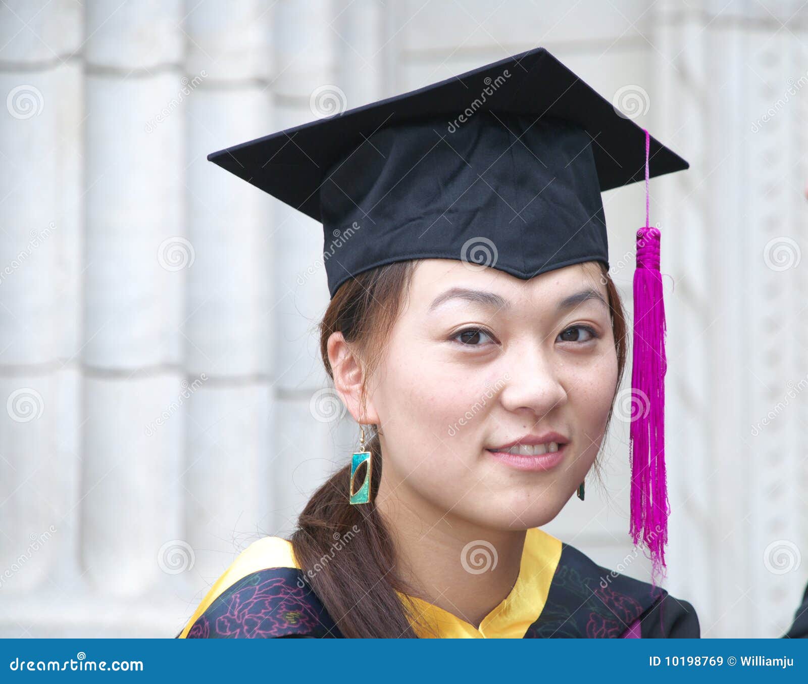 Graduatie stock afbeelding. Image of mensen, universiteit - 10198769