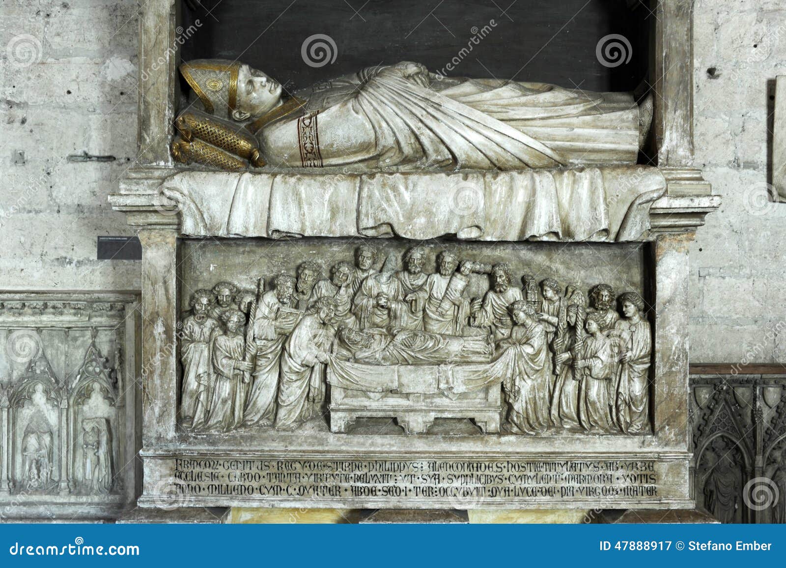 Graf Op Paleis Van Paus in Avignon Redactionele Fotografie - Image of ...