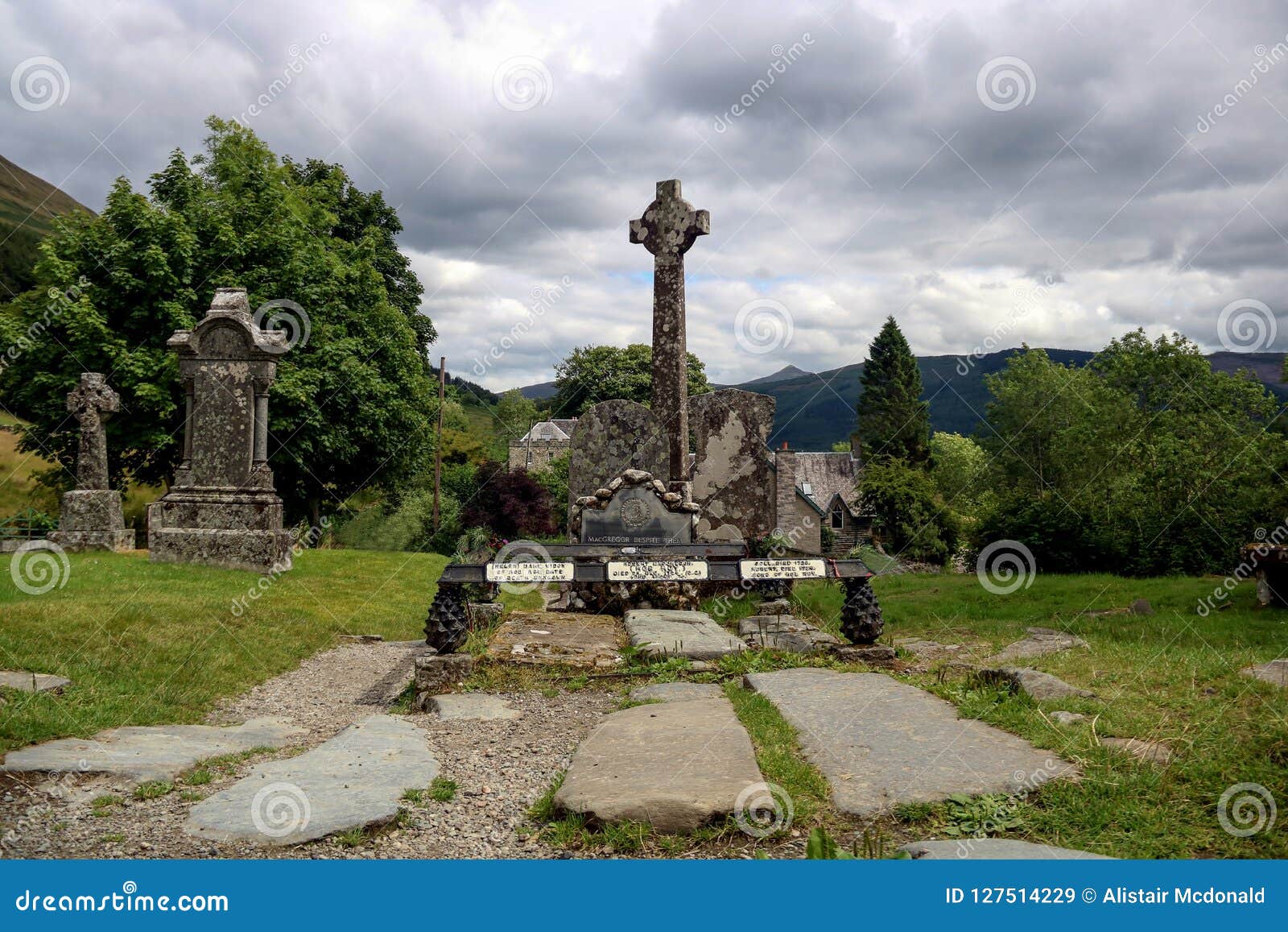 Graf Van Rob Roy MacGregor in Balquhidder Schotland Stock Afbeelding ...