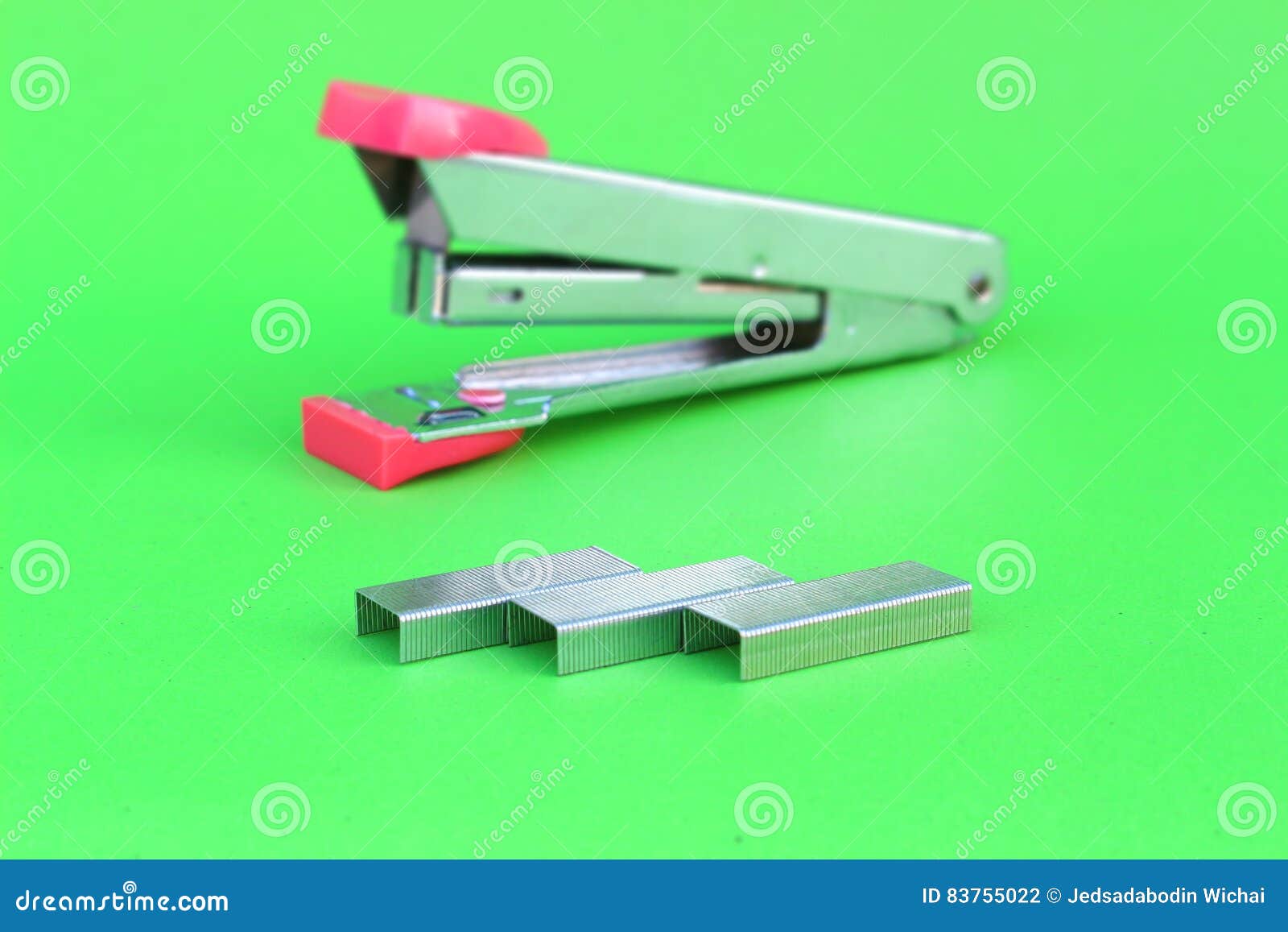 Graffette sull'isolato su fotografia stock. Immagine di graffetta ...