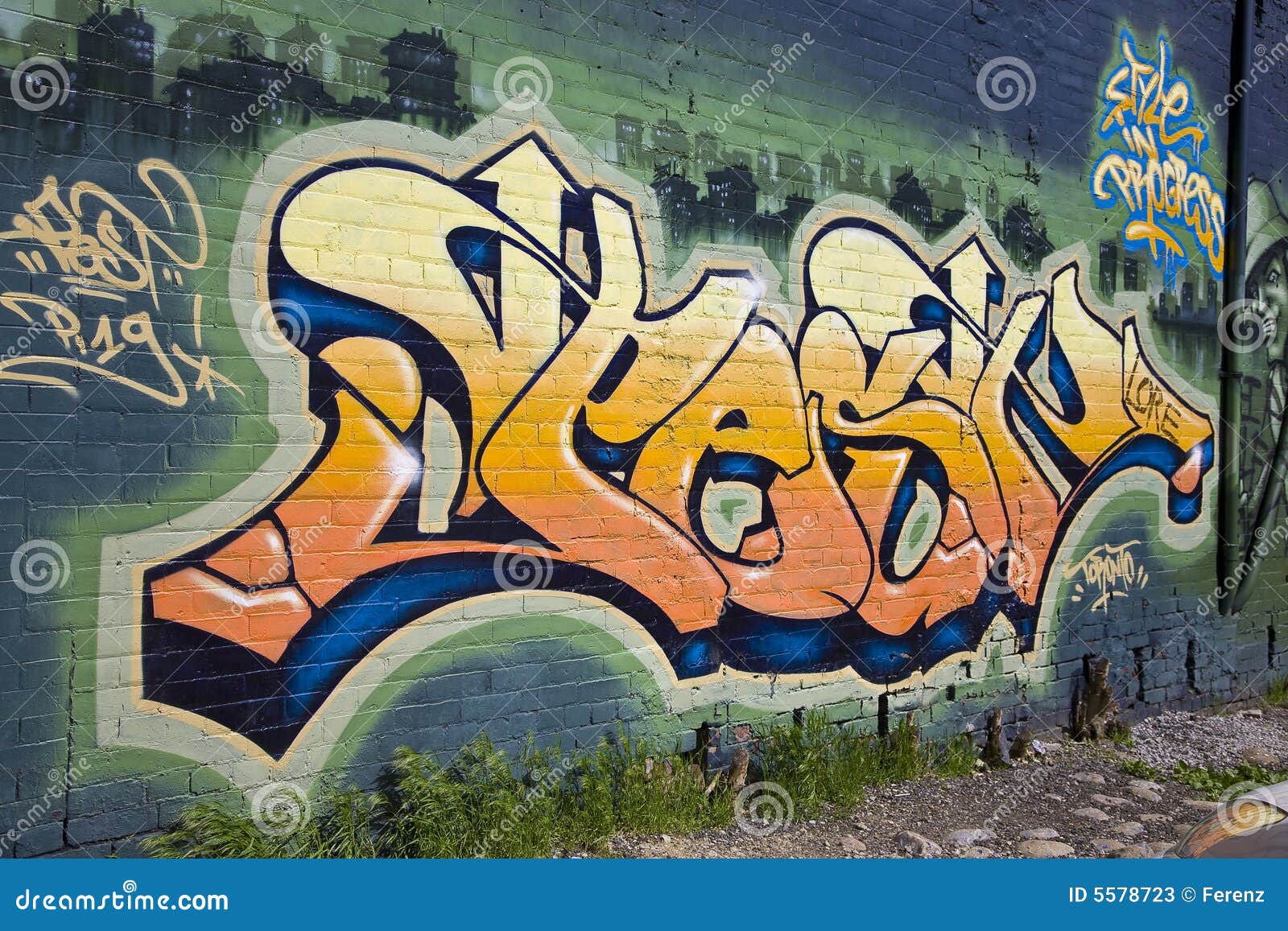 Graffiti editorial stock photo. Image of toronto, youth - 5578723