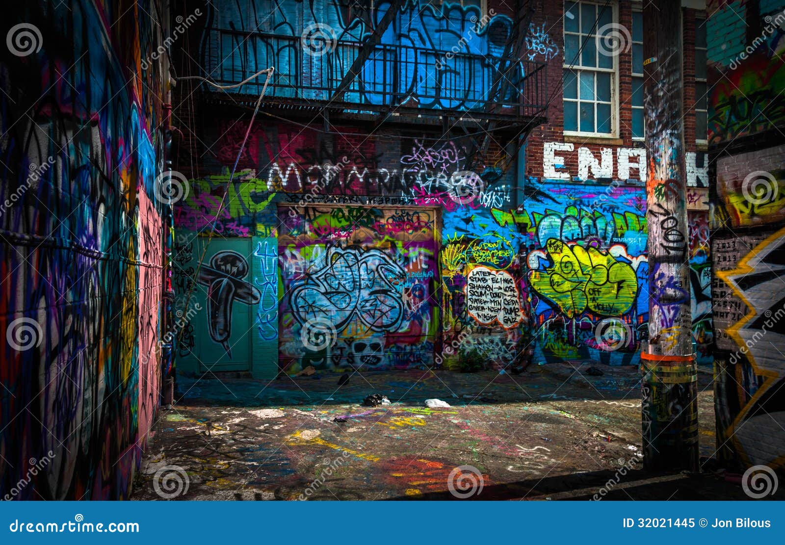In the Graffiti Alley, Baltimore Stock Image - Image of colorful, angle ...