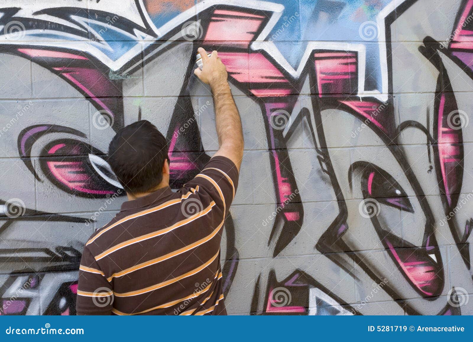 Graffiti Artist editorial stock image. Image of artwork - 5281719