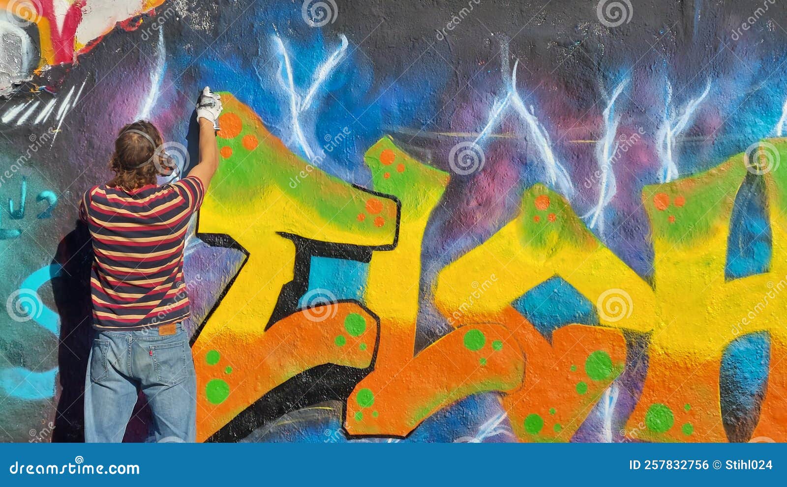 Graffiti Artist Spraying on Wall Stock Photo - Image of vapor, public ...