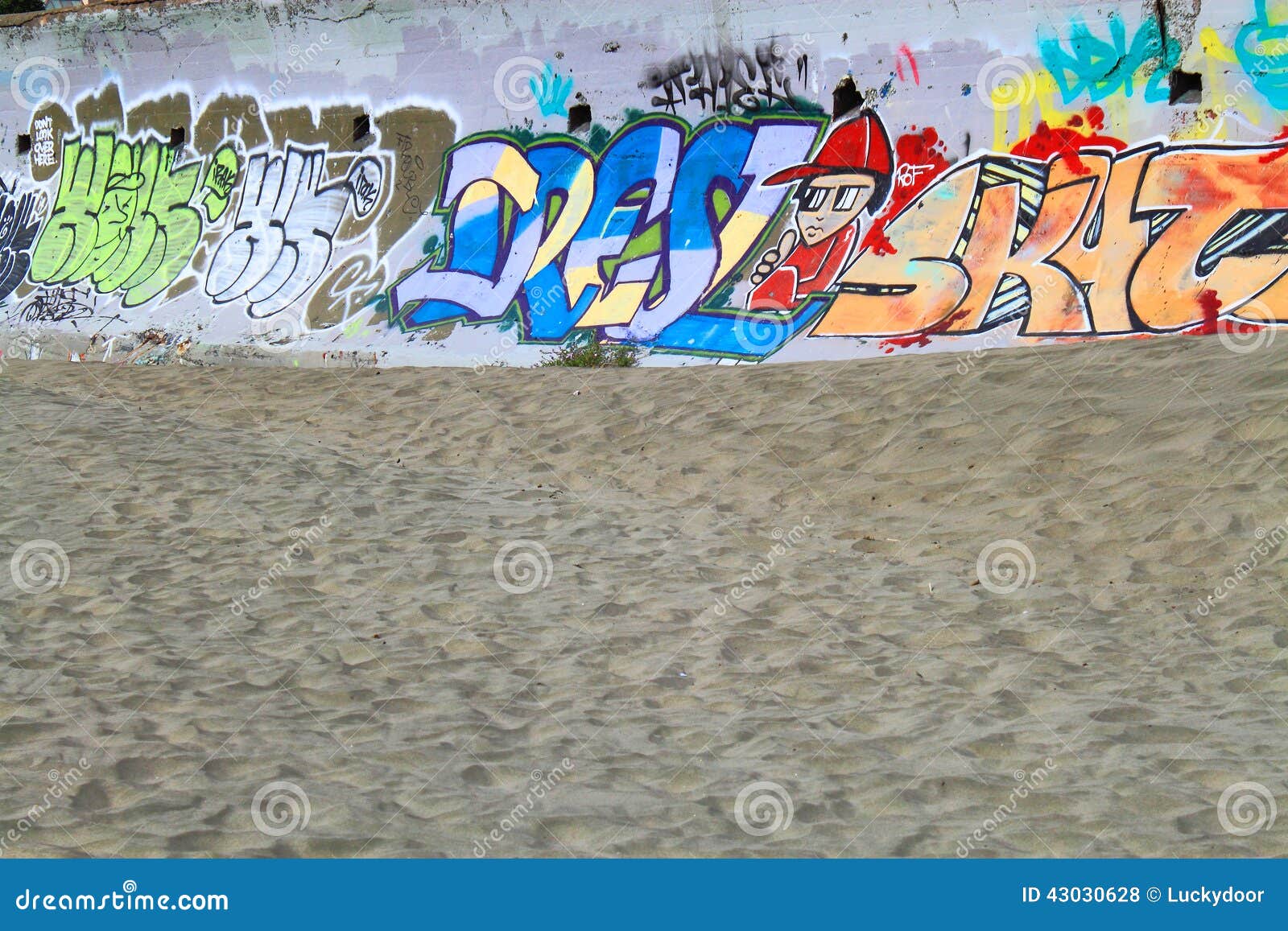 Graffiti on Beach editorial stock photo. Image of dirty - 43030628