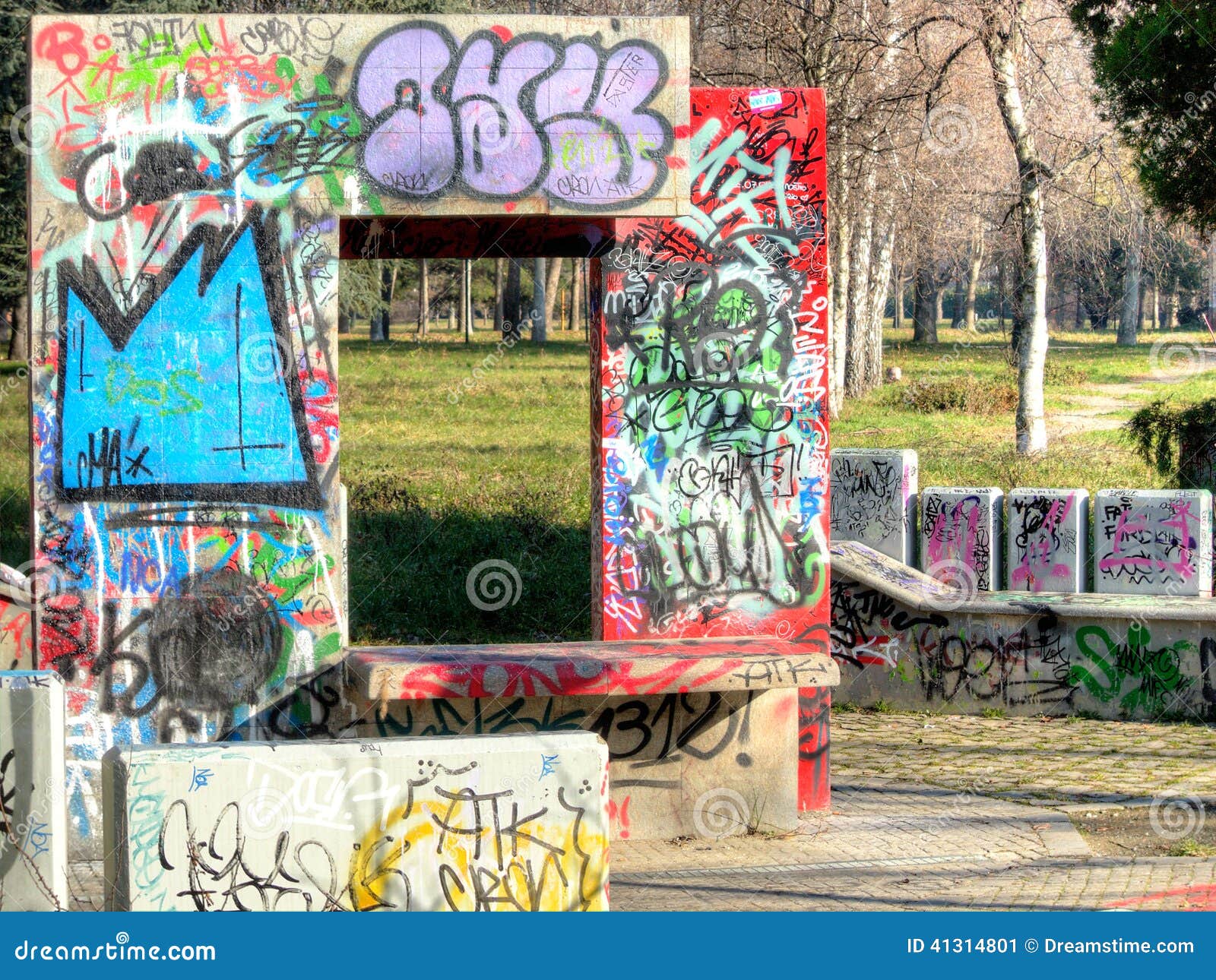 Graffiti bench stock image. Image of concrete, park, graffiti - 41314801