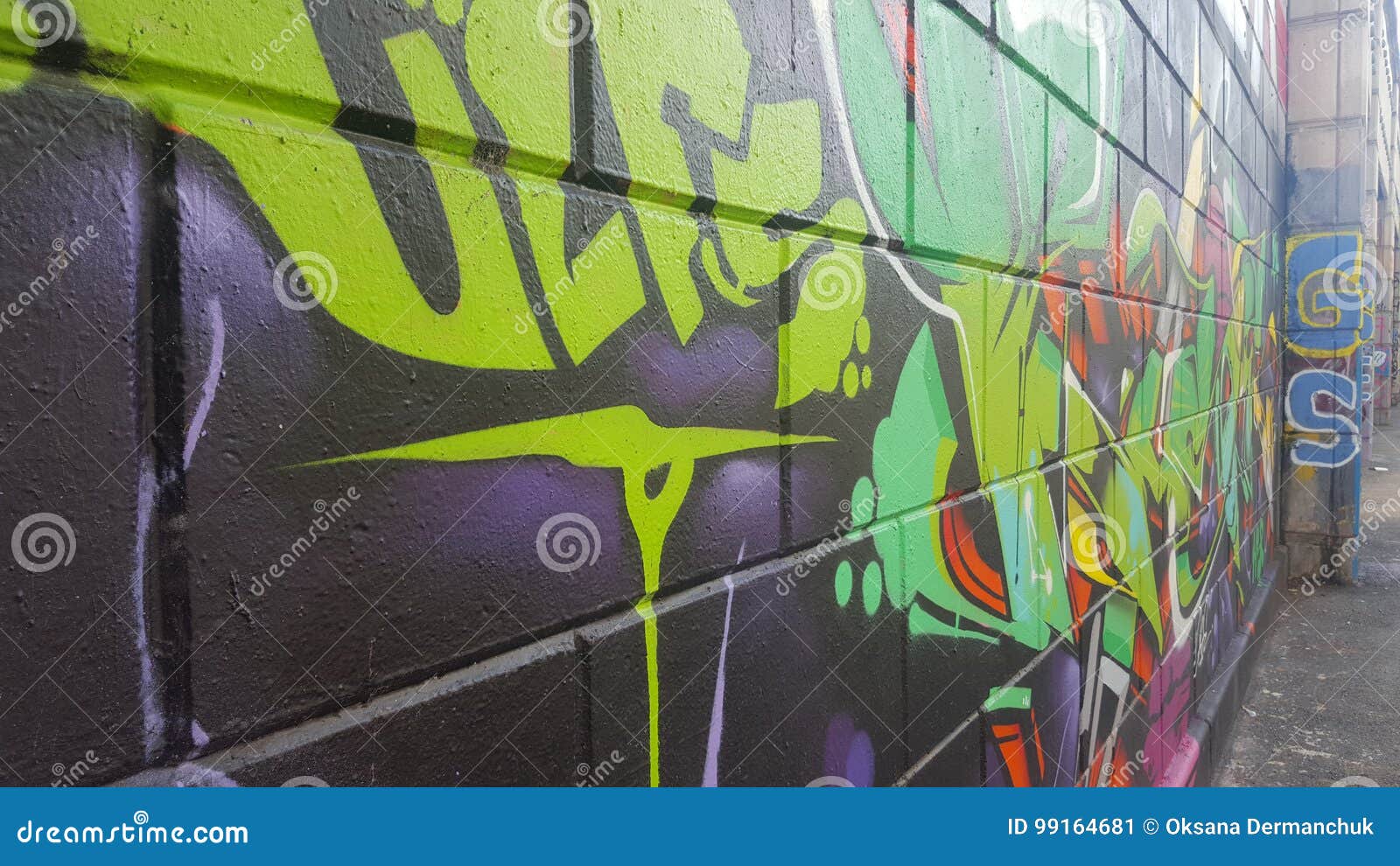 Graffiti colorful colors editorial photo. Image of brick - 99164681